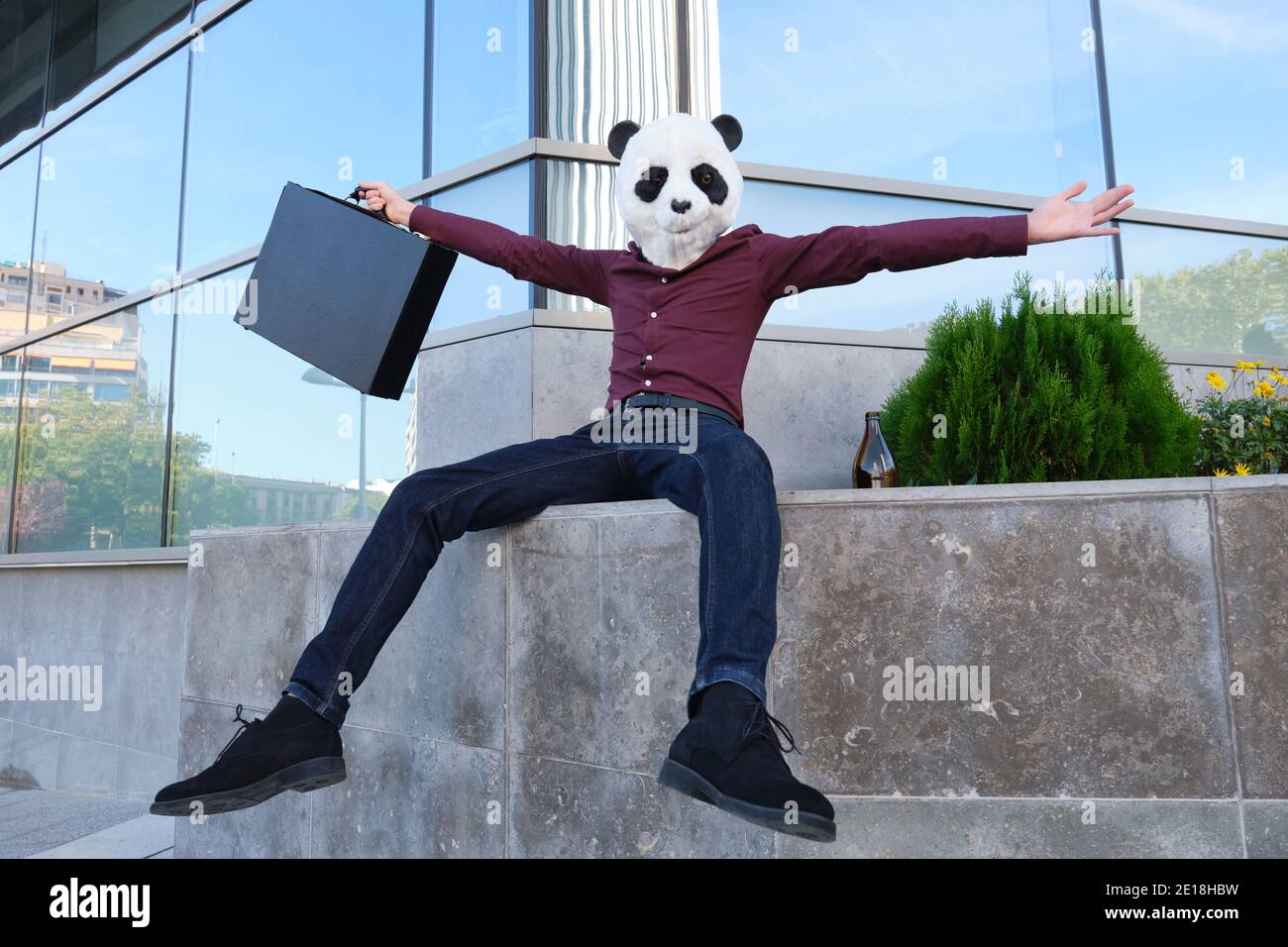 Head robber hi-res stock photography and images - Alamy