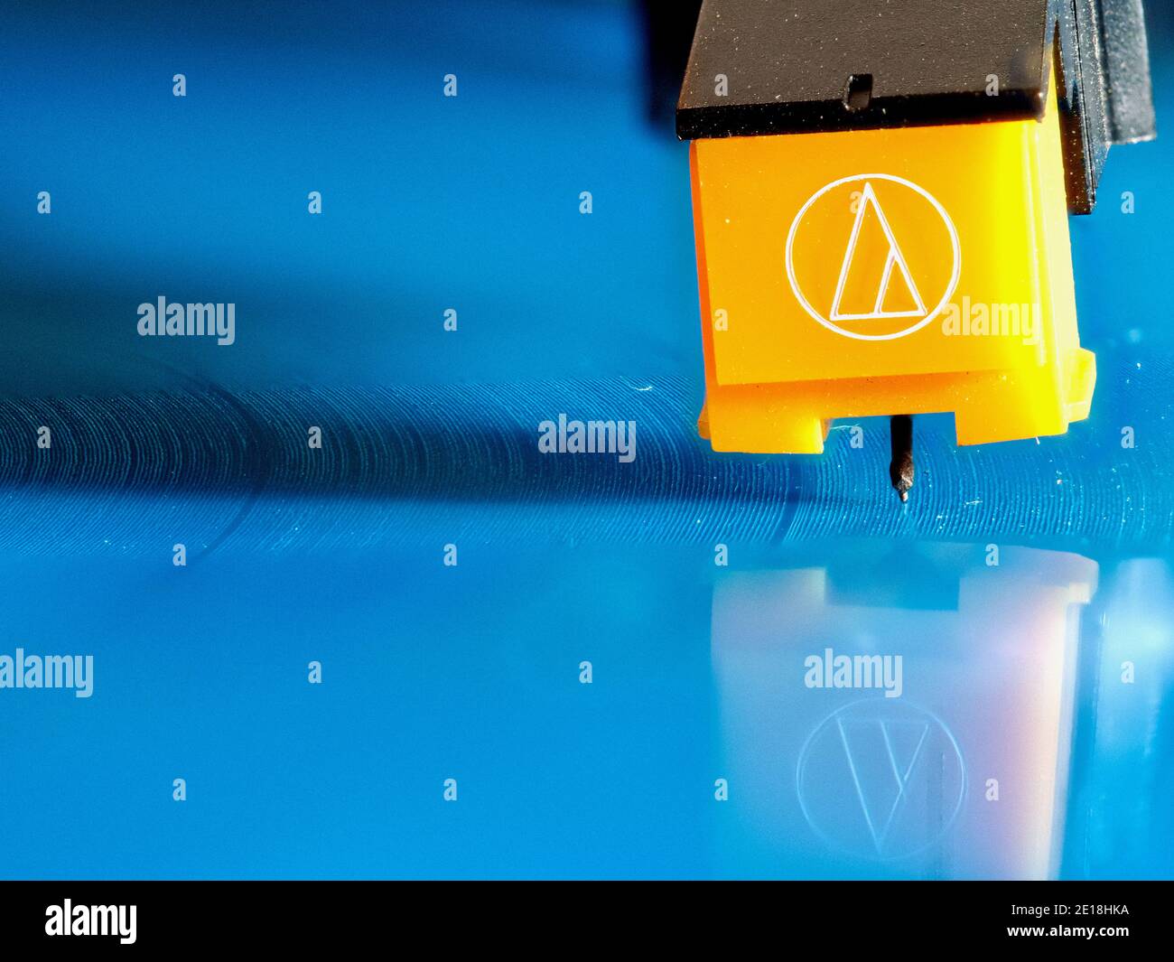 Vinyl art hi-res stock photography and images - Alamy