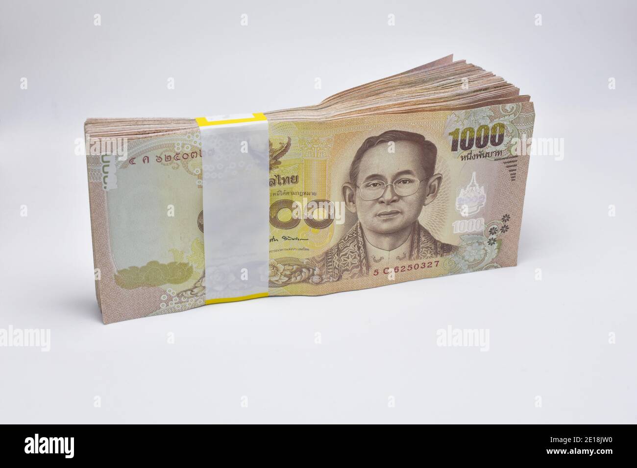 Thai bath banknote Thai money on white background Stock Photo - Alamy