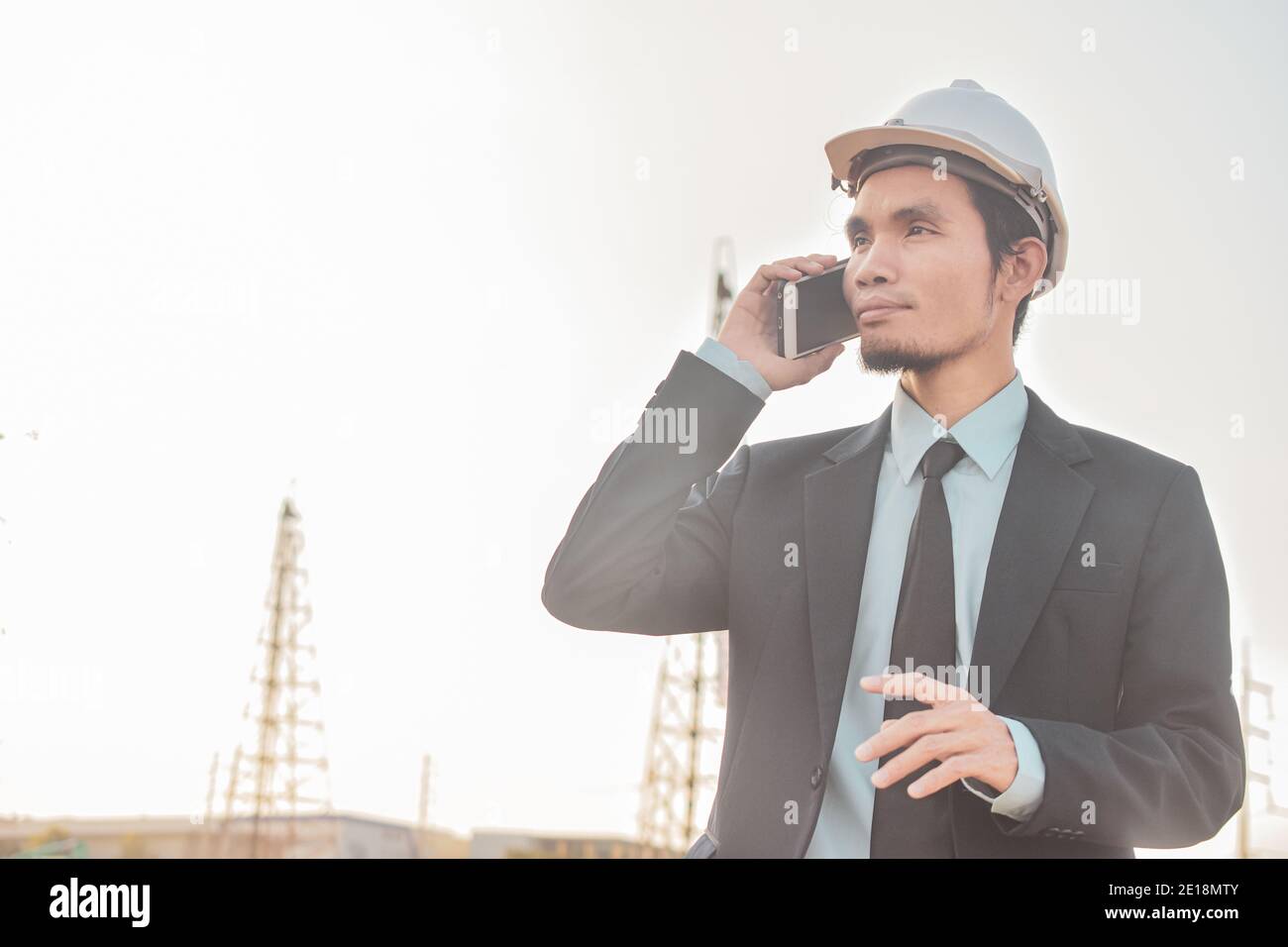 Mobile call factory hi-res stock photography and images - Alamy