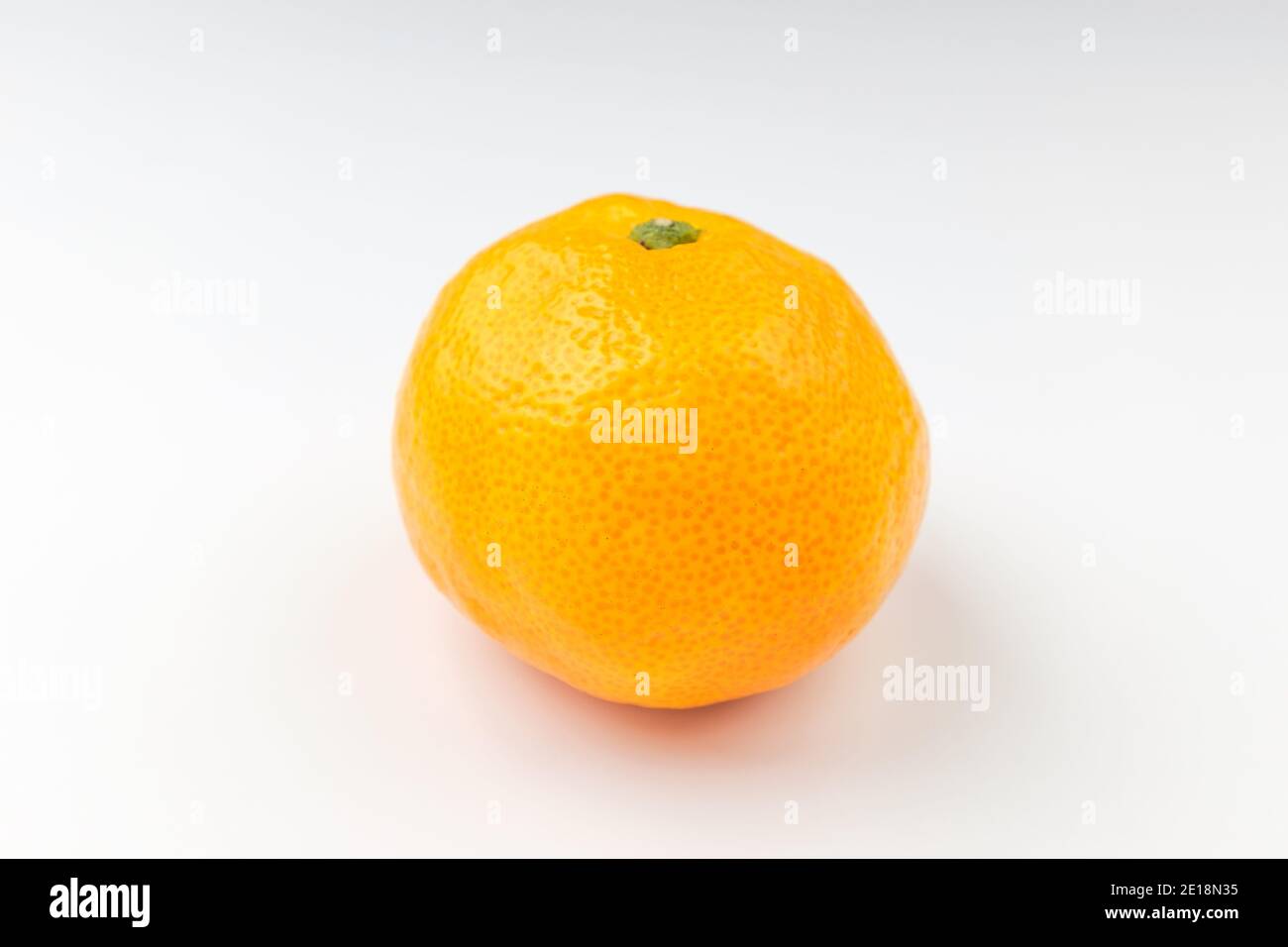 Small size fruit hi-res stock photography and images - Alamy