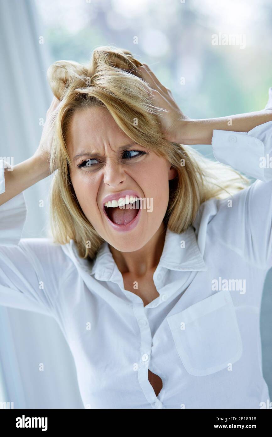 Self portrait screaming hi-res stock photography and images - Alamy