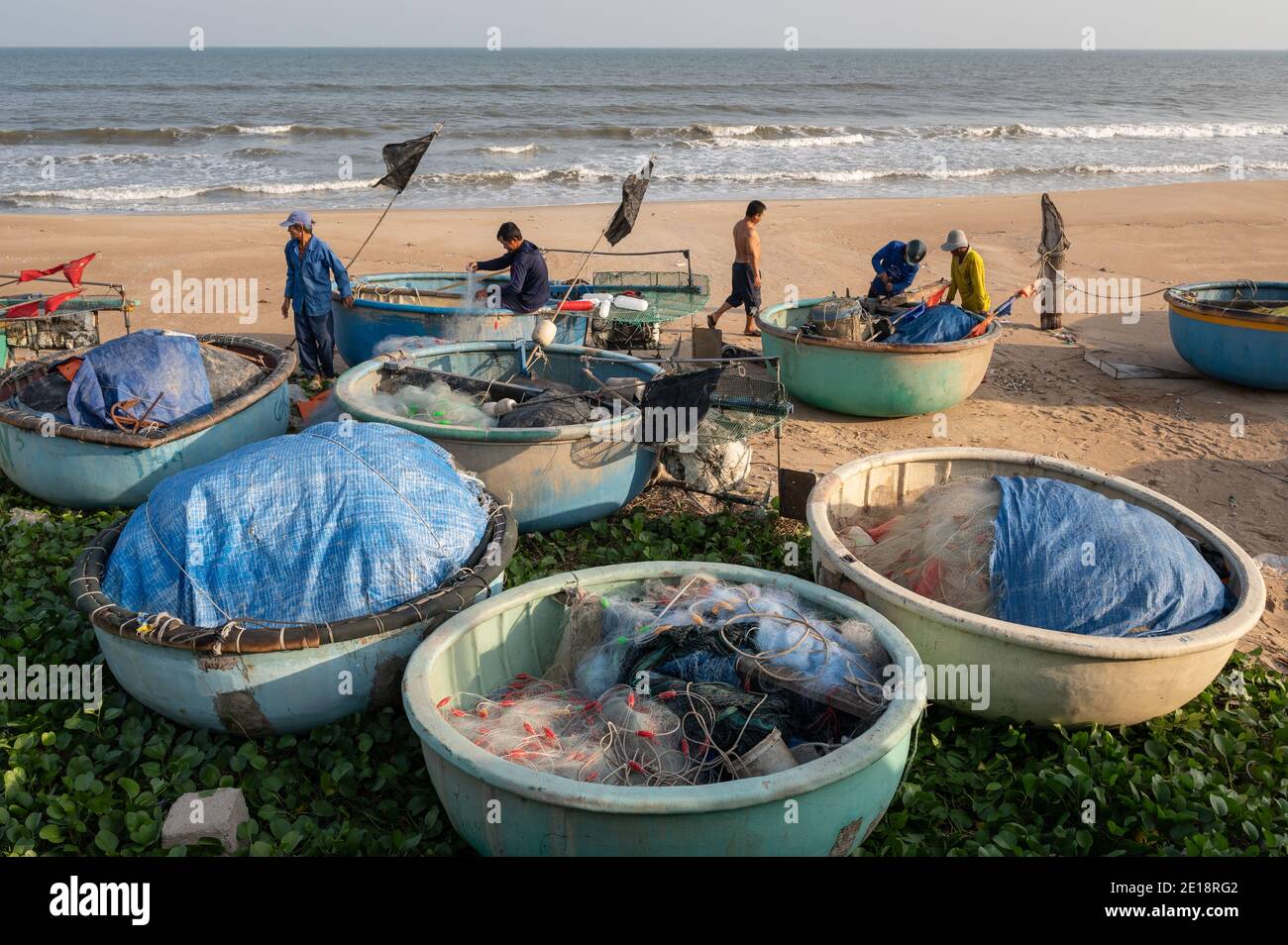Circular fishing boats, Phuoc Hai, Vietnam Stock Photo - Alamy