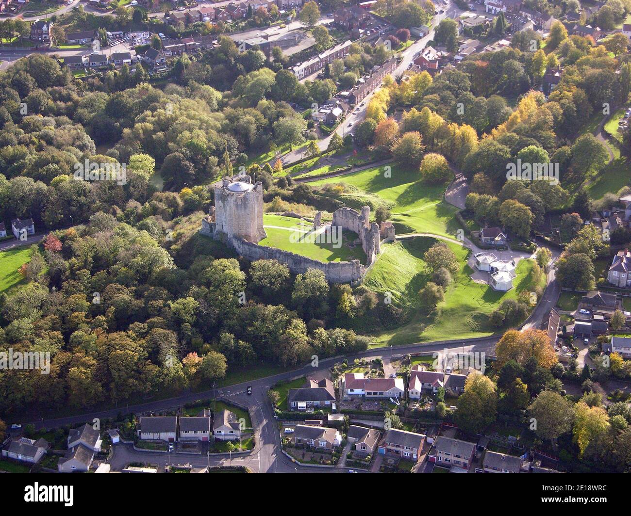 Conisbrough castle aerial hi-res stock photography and images - Alamy