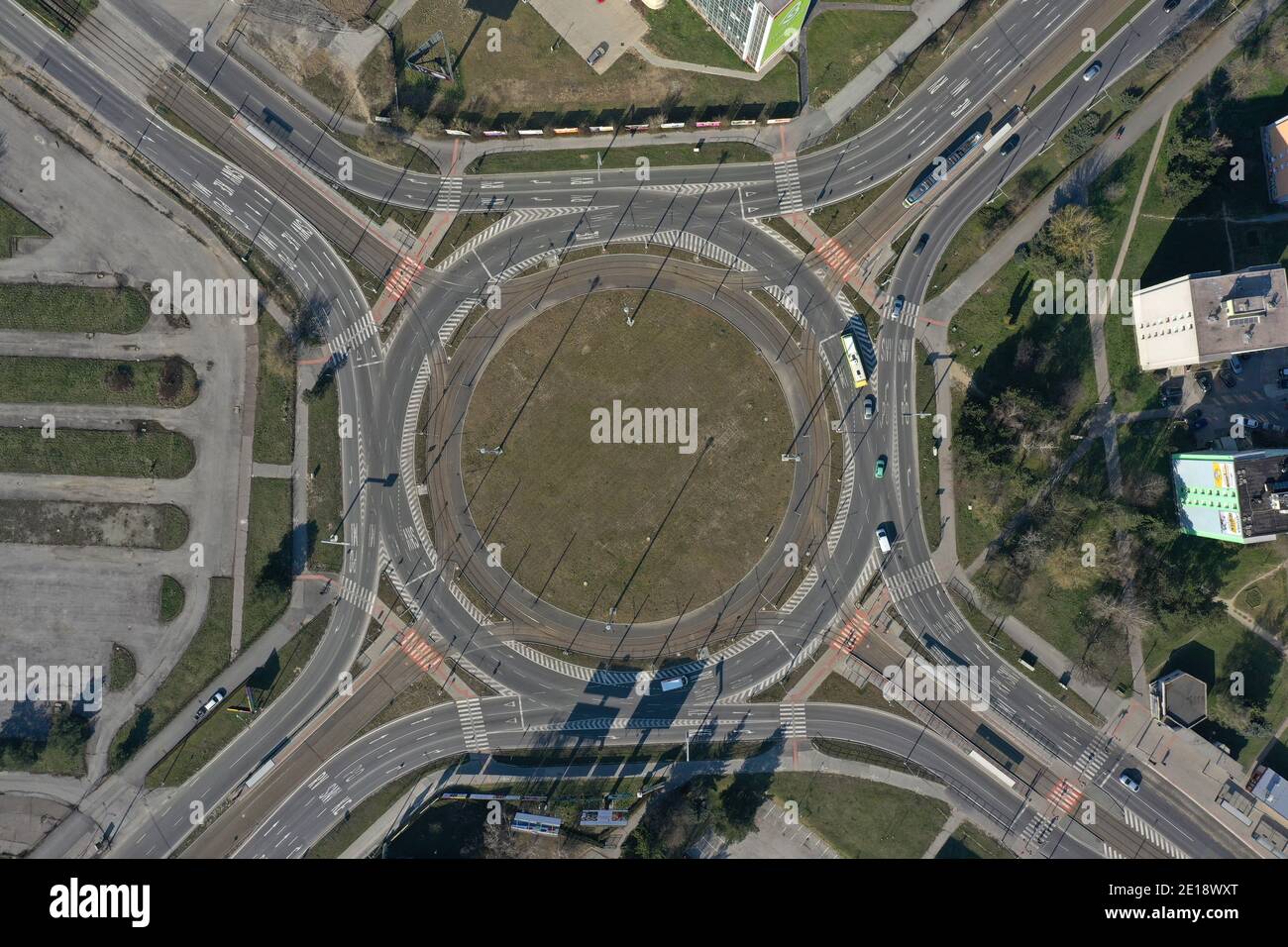 Aerial view of roundabout hi-res stock photography and images - Alamy