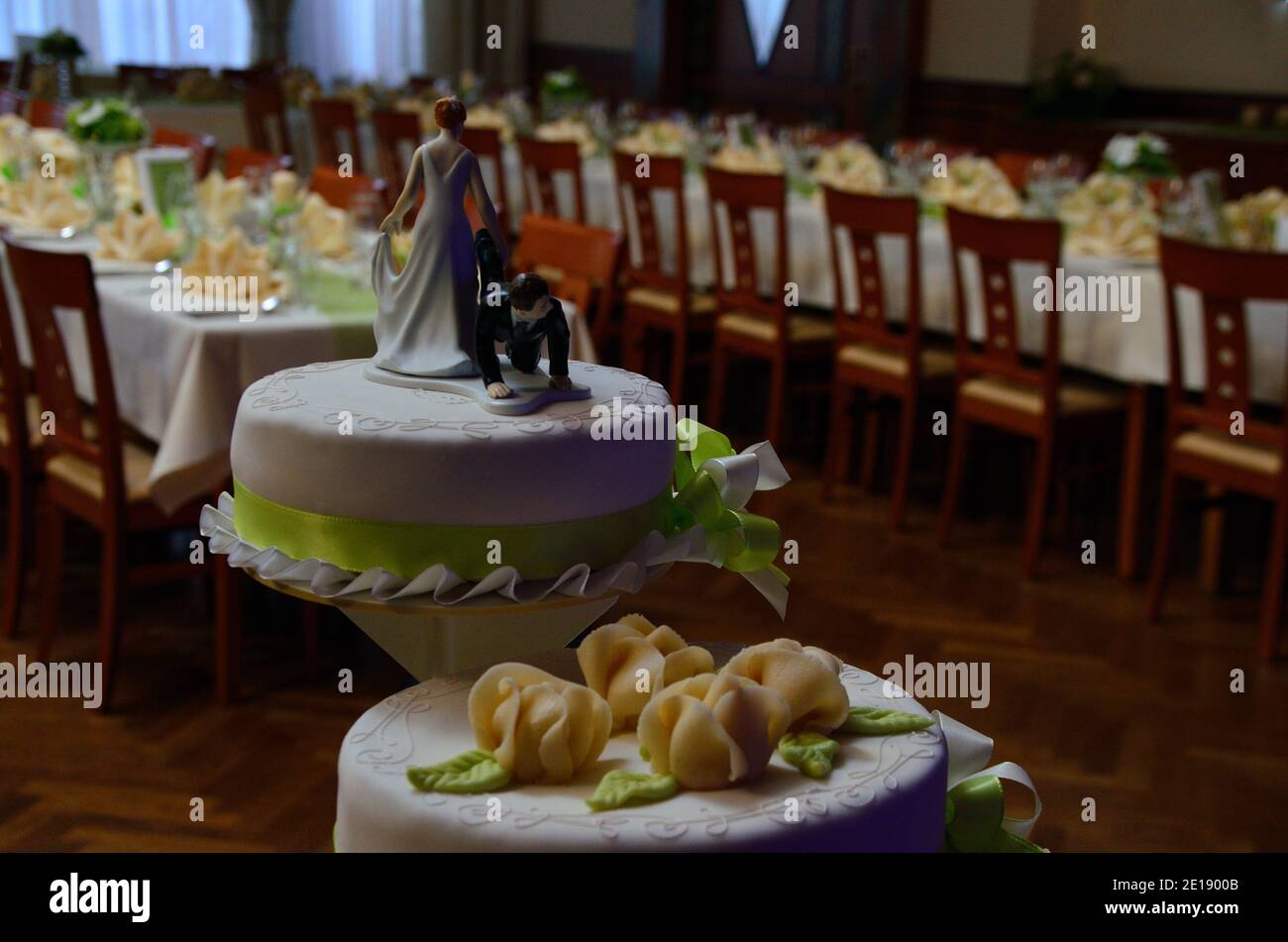 beautiful decorated wedding cake in the hall at the celebration Stock ...