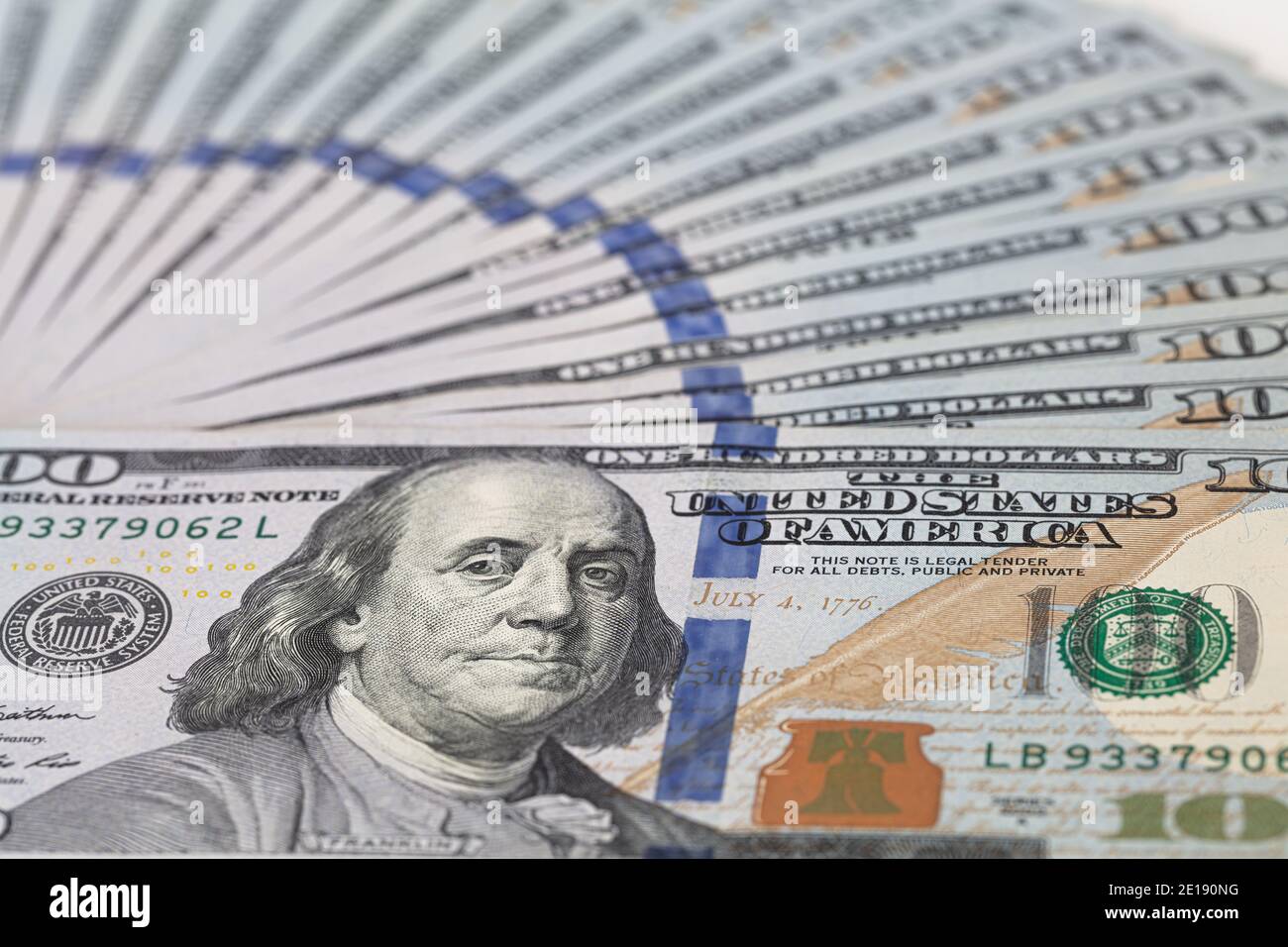 100 dollar bill fan hi-res stock photography and images - Alamy