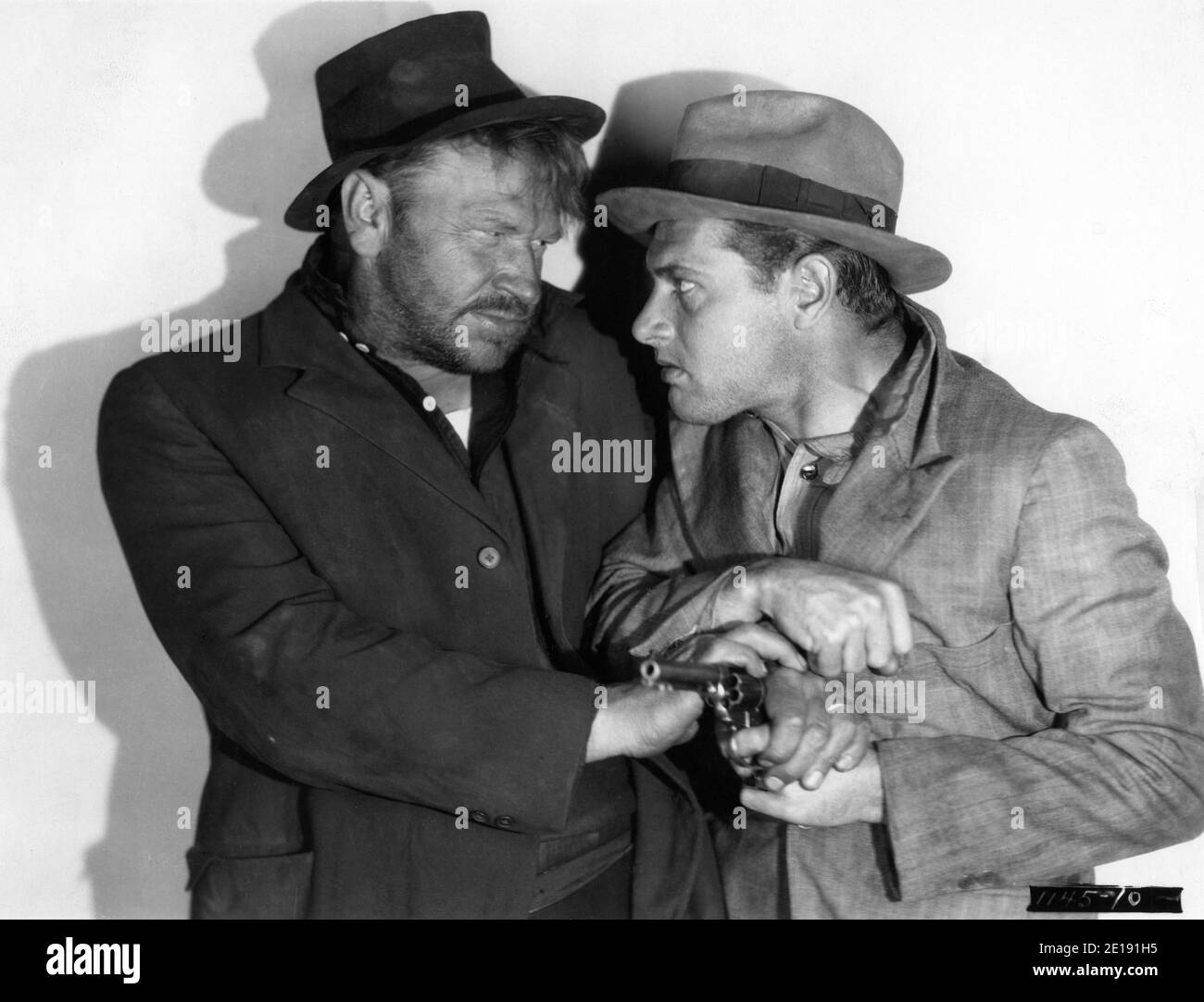 WALLACE BEERY and RICHARD ARLEN in BEGGARS OF LIFE 1928 director ...