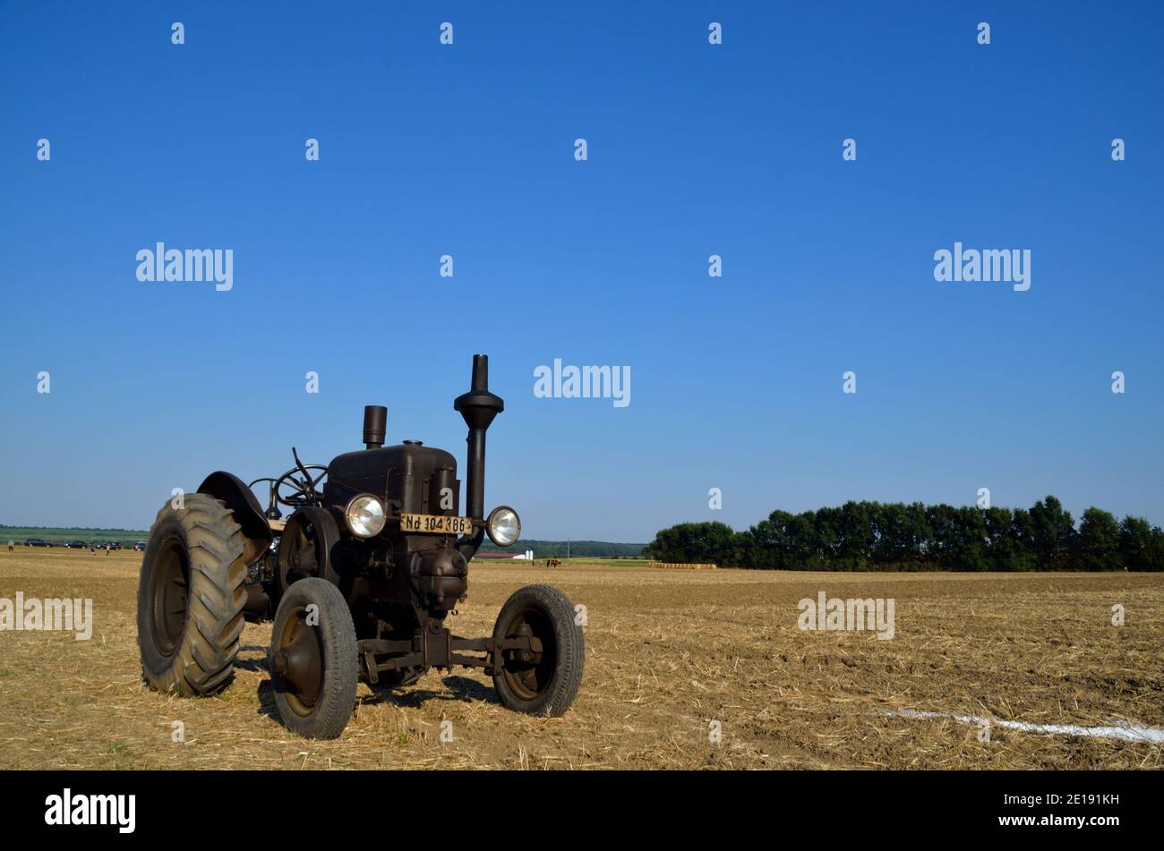 Black tractor hi-res stock photography and images - Alamy