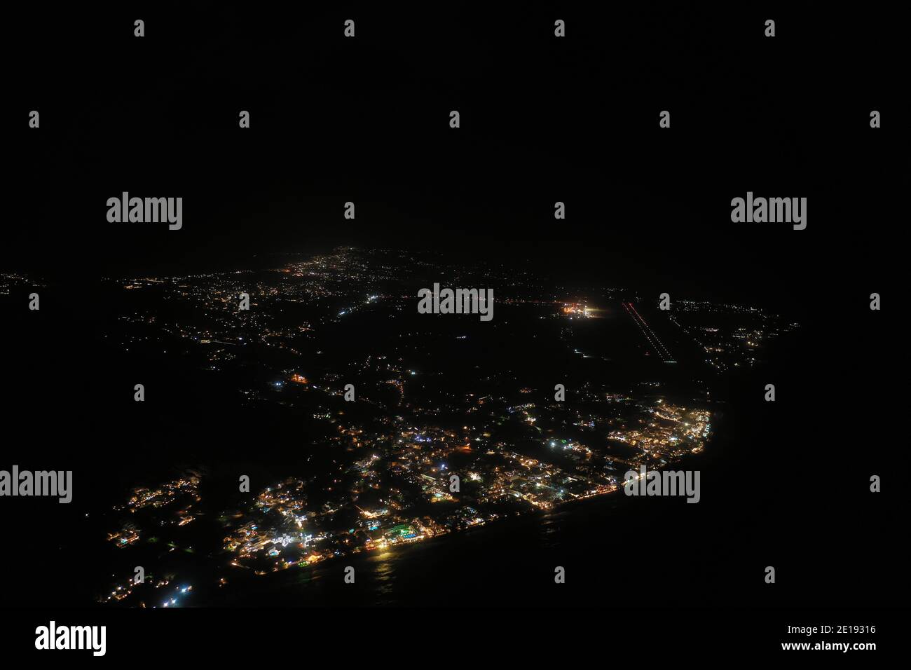 Aerial view airport night hi-res stock photography and images - Alamy