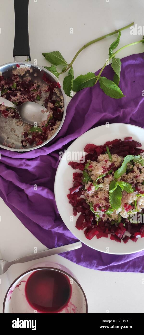 Beets quinoa hi-res stock photography and images - Alamy
