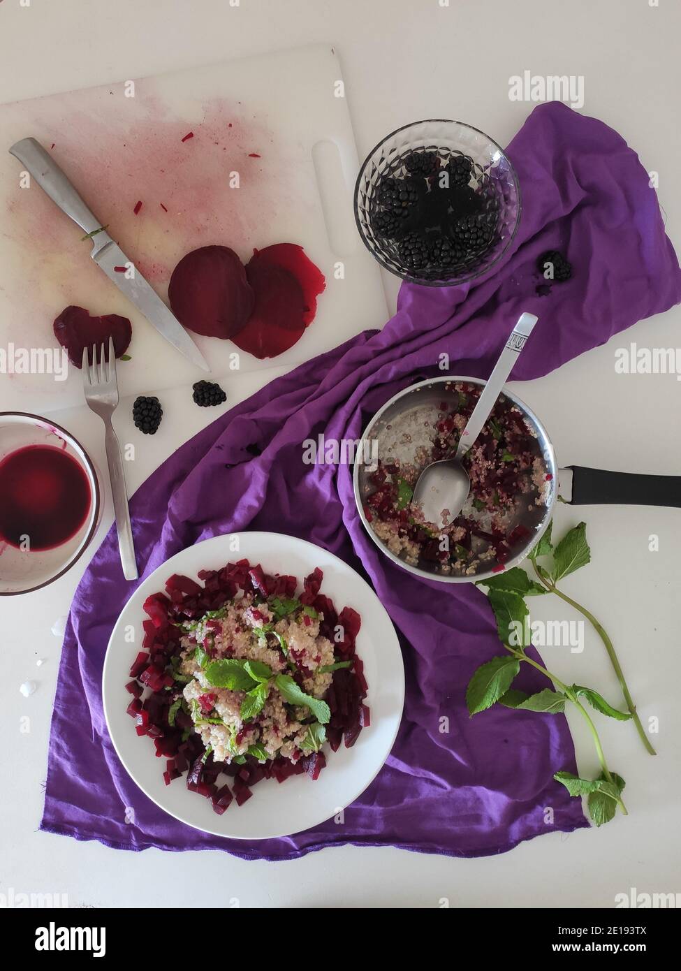 Beets quinoa hi-res stock photography and images - Alamy