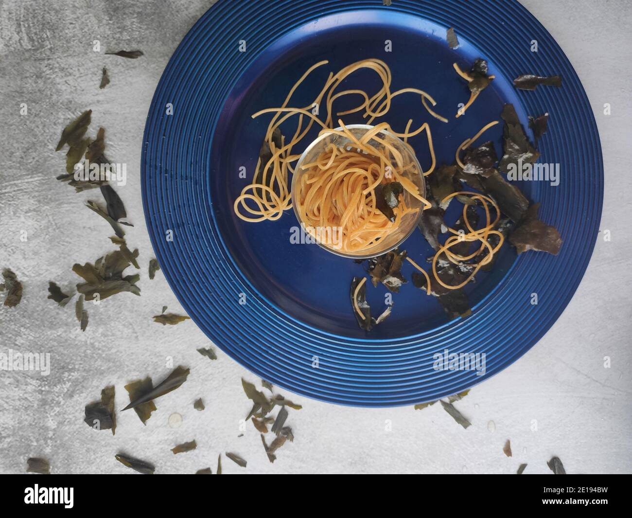 Spaghetti blue platter hi-res stock photography and images - Alamy