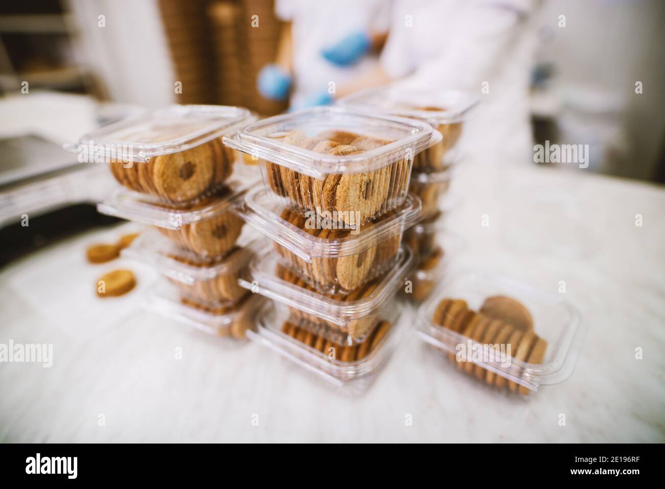 Flour packing hi-res stock photography and images - Alamy