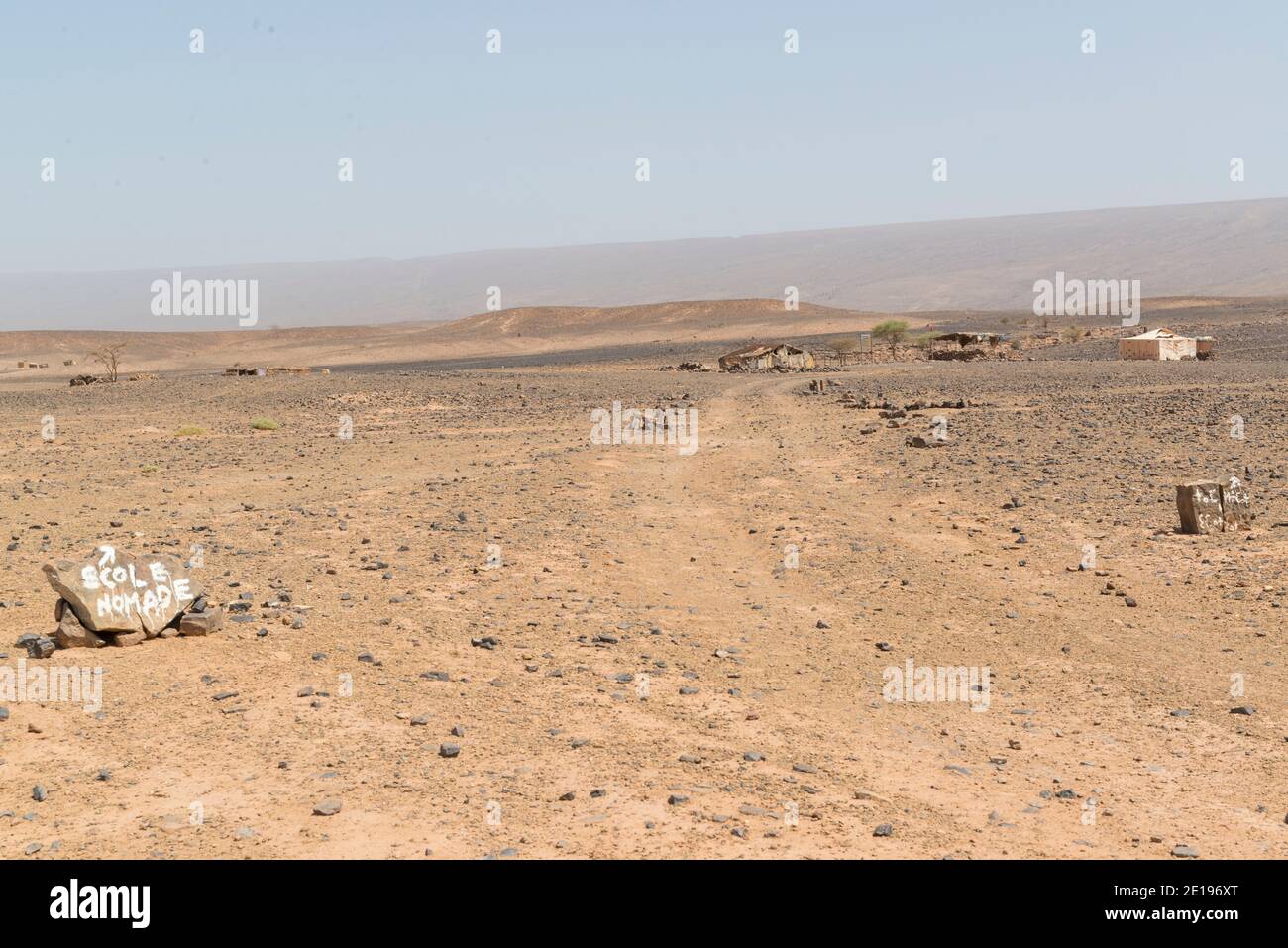 School desert hi-res stock photography and images - Alamy