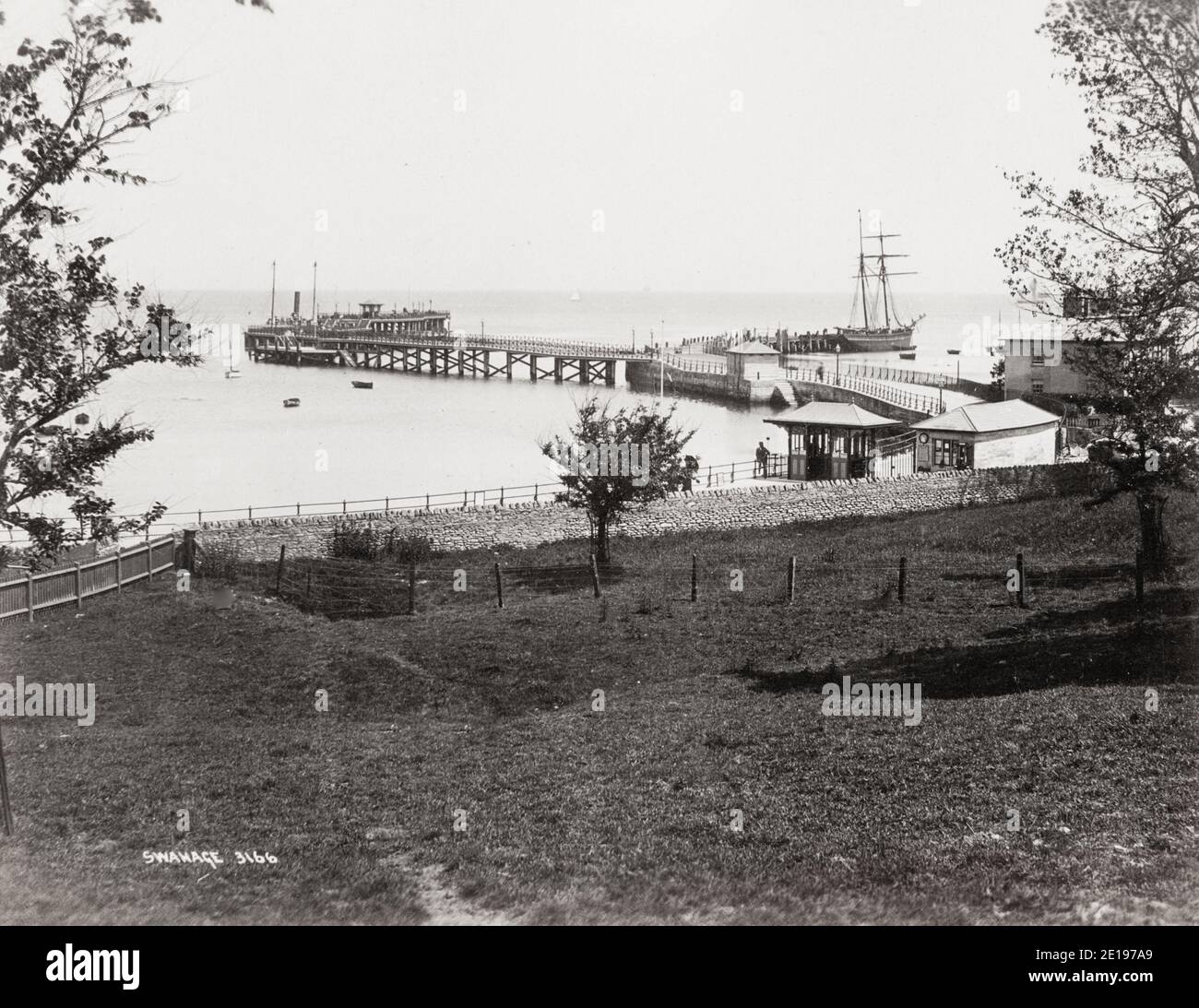 19th century ship building hi-res stock photography and images - Alamy