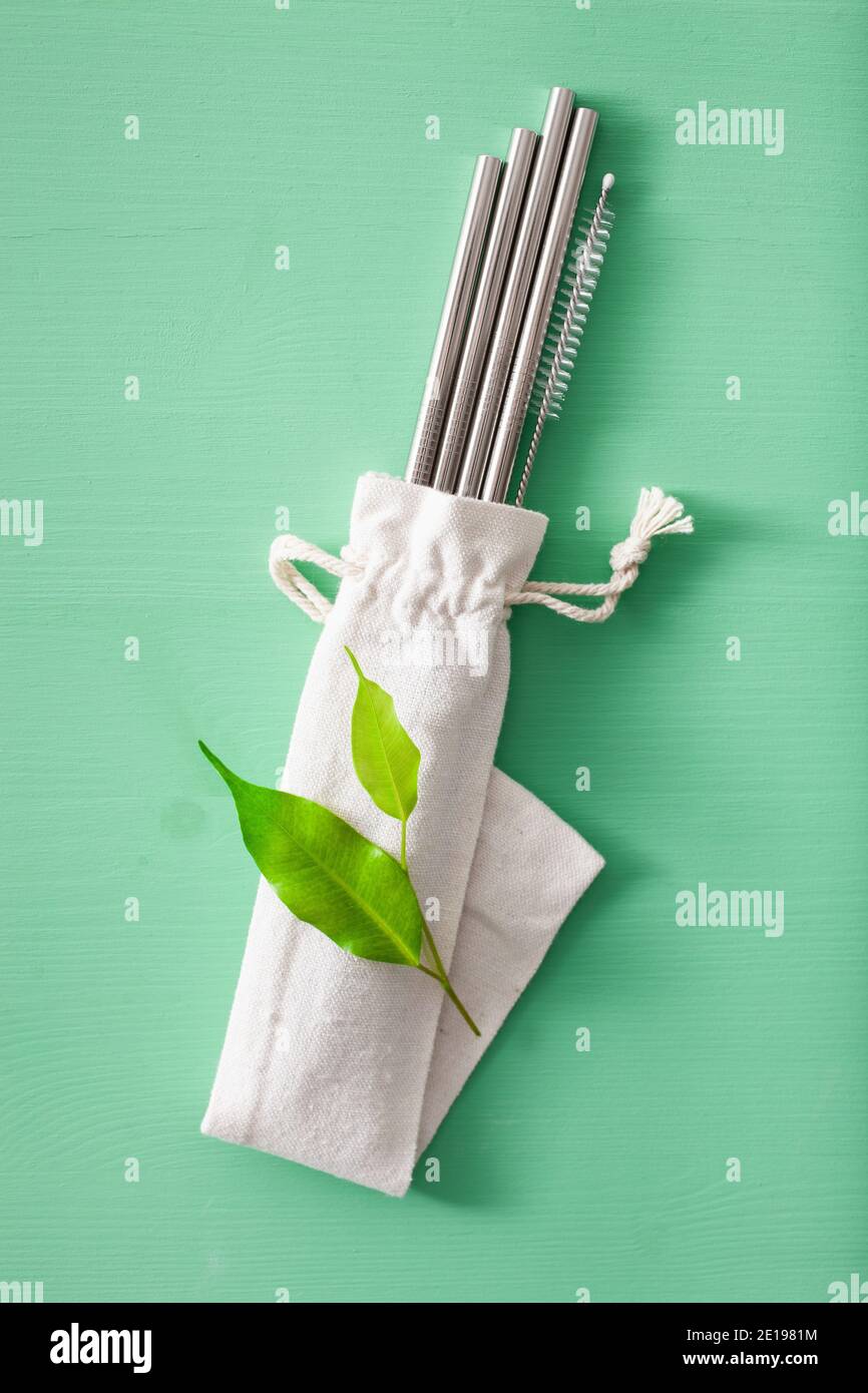 eco-friendly reusable metal drinking straw. zero waste concept Stock ...
