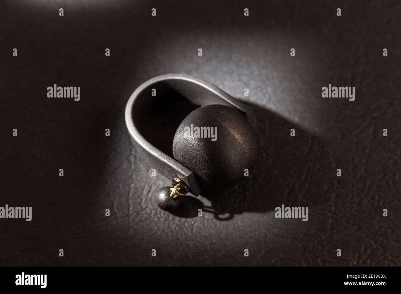 Jet gem stone hi-res stock photography and images - Alamy