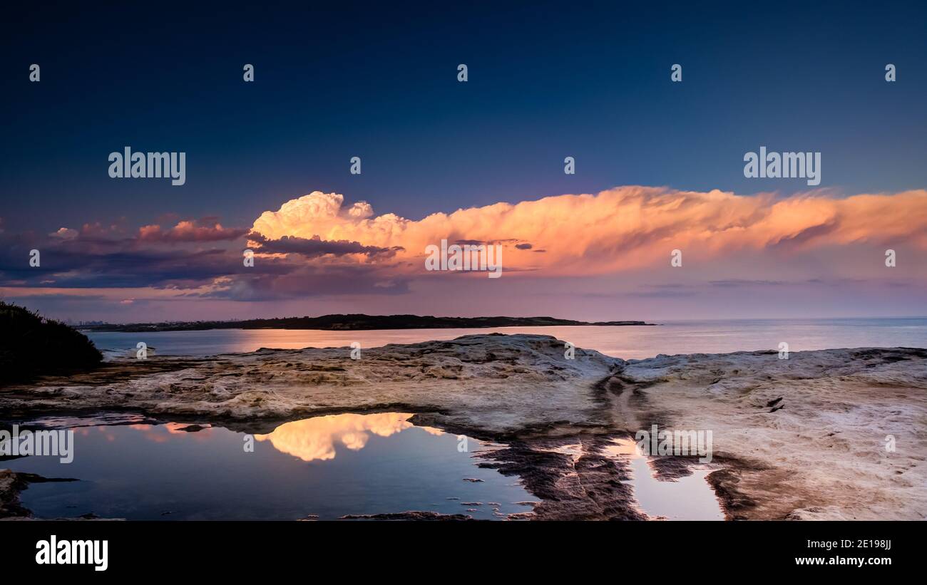 Sunset View of Botany Bay from Cape Solander Stock Photo - Alamy