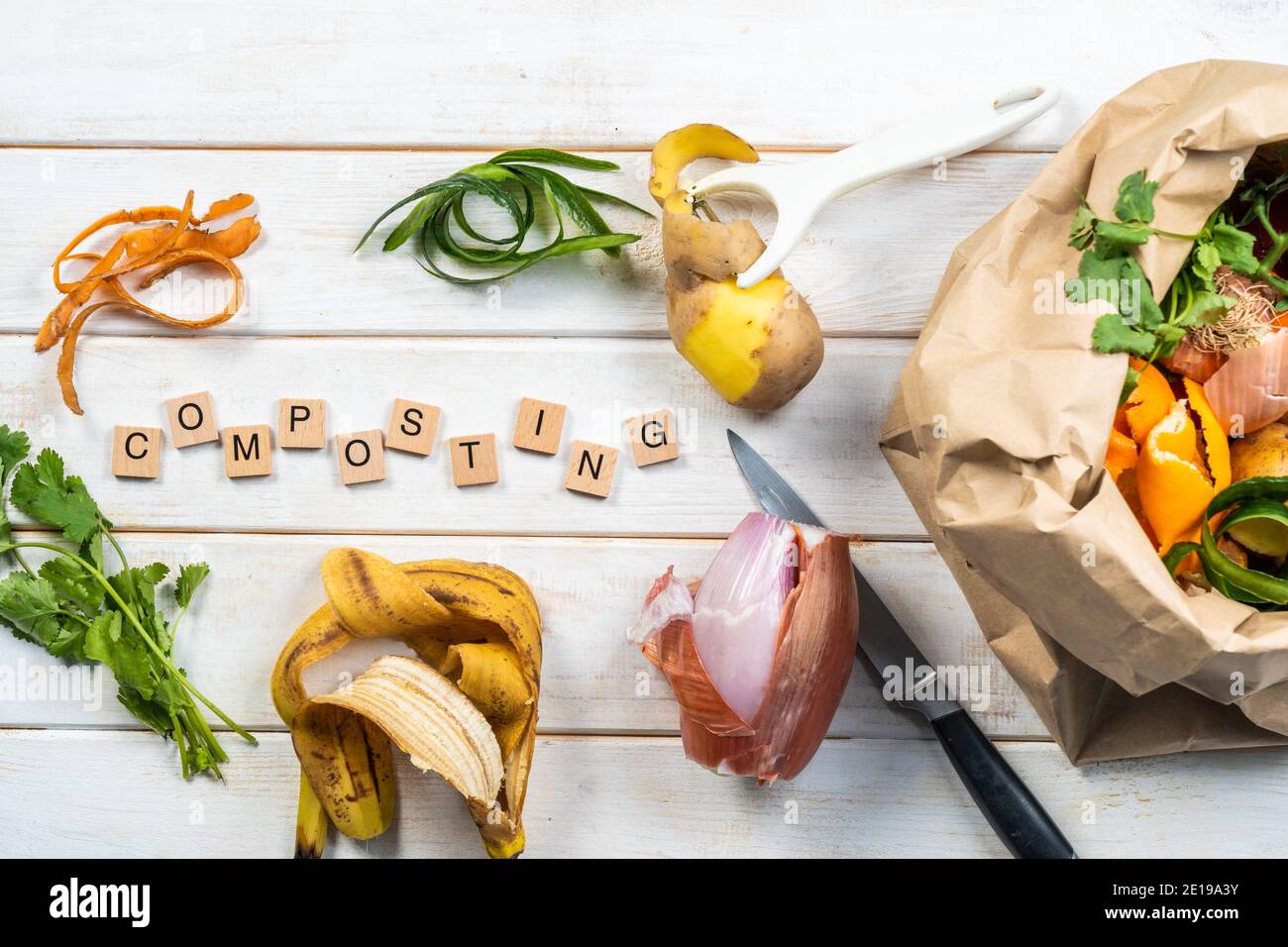 Composting concept - kitchen leftovers in paper bag Stock Photo - Alamy
