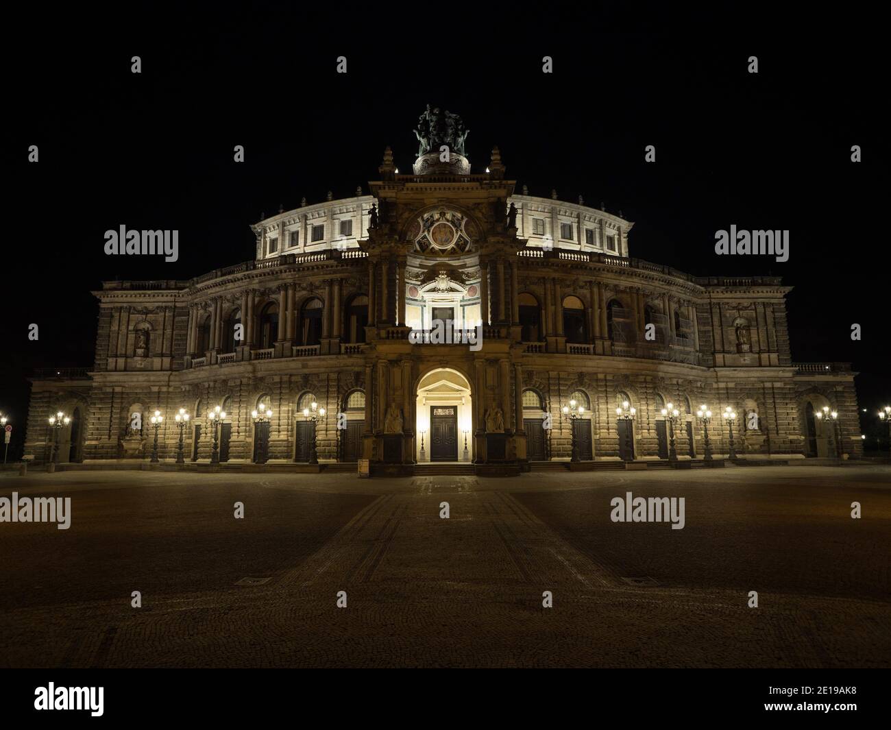 Exterior facade of famous Semperoper concert hall opera house culture ...