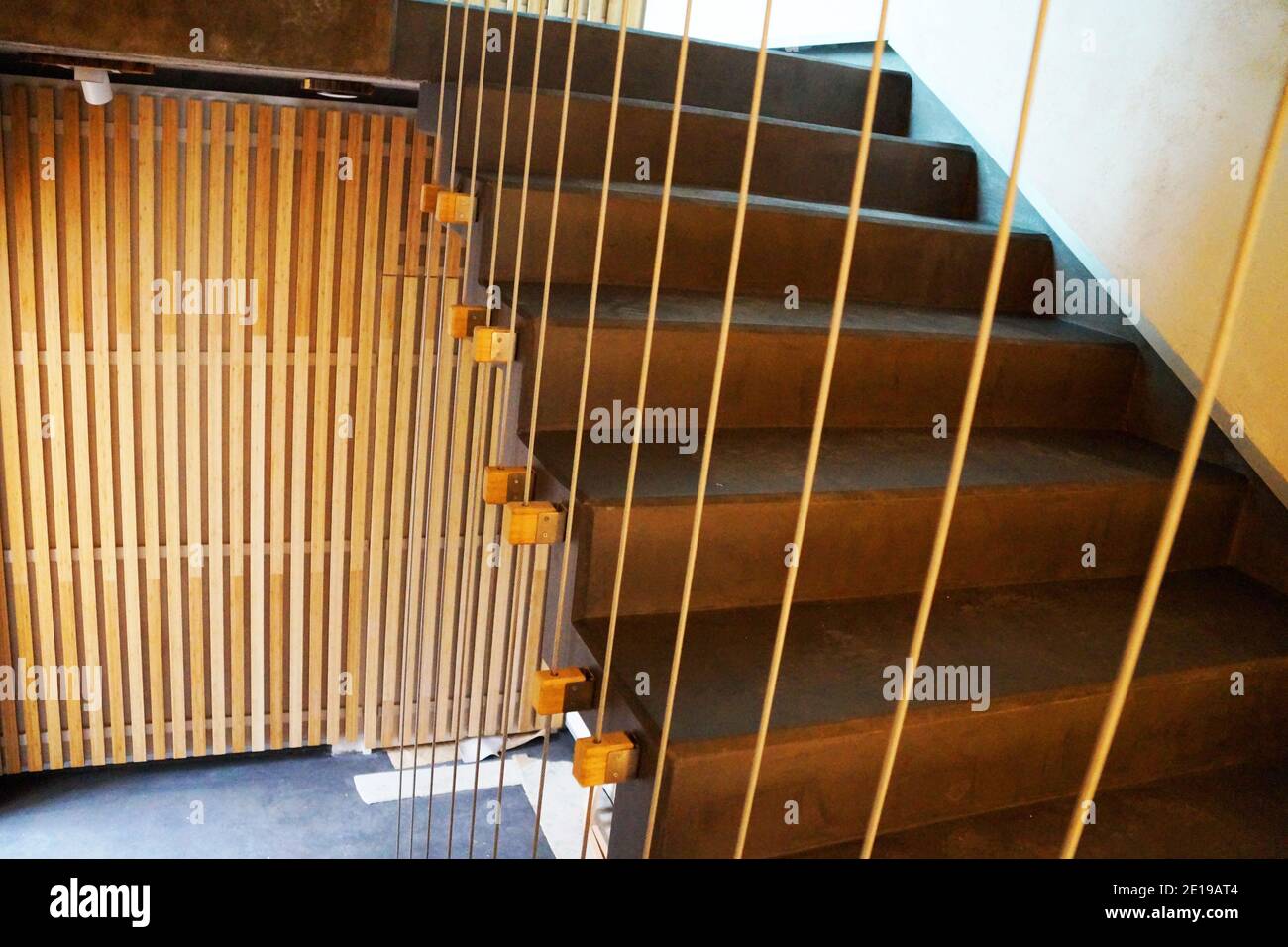 Stretched cable hi-res stock photography and images - Alamy