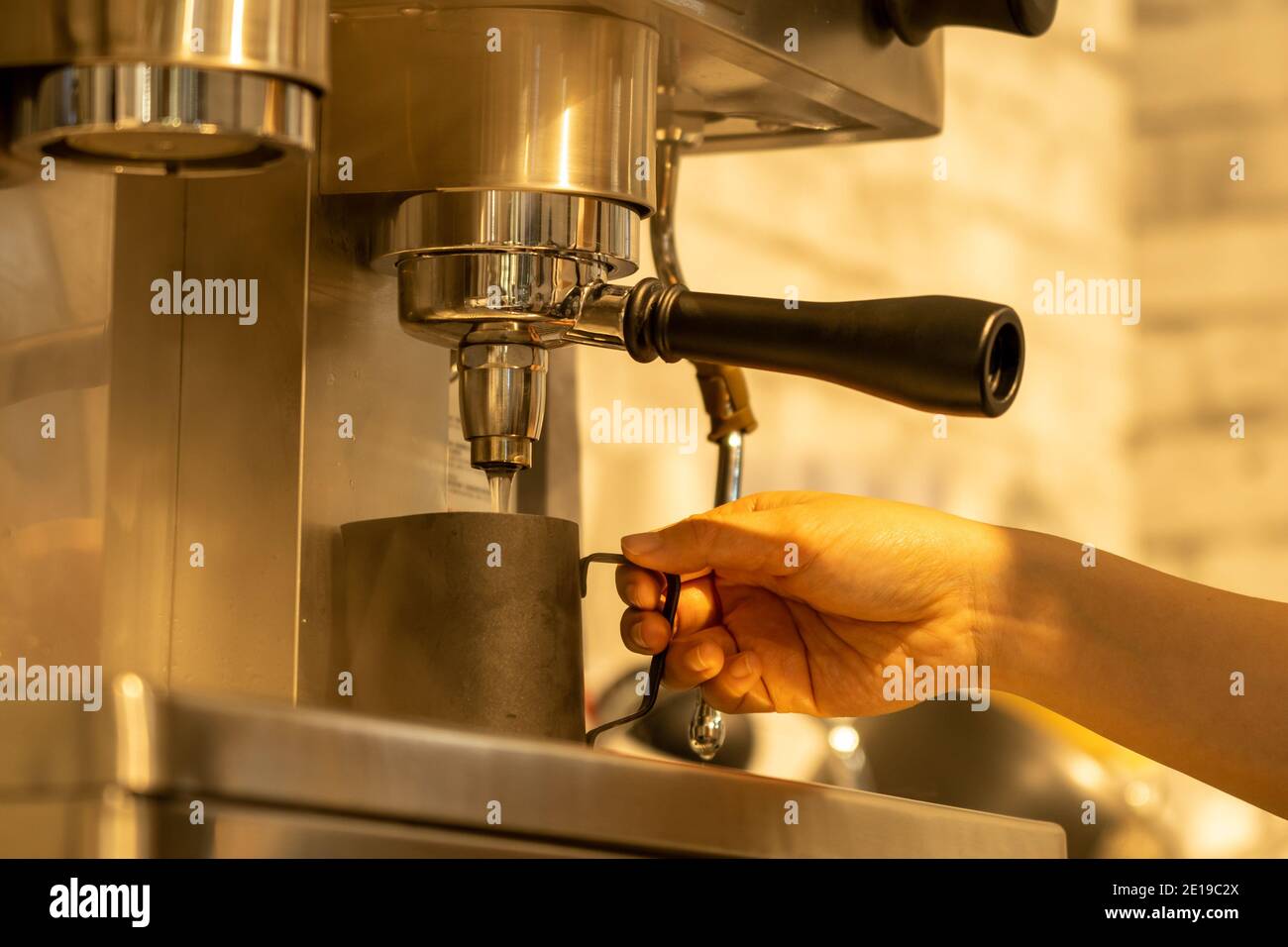 Cafe coffee machine hi-res stock photography and images - Alamy