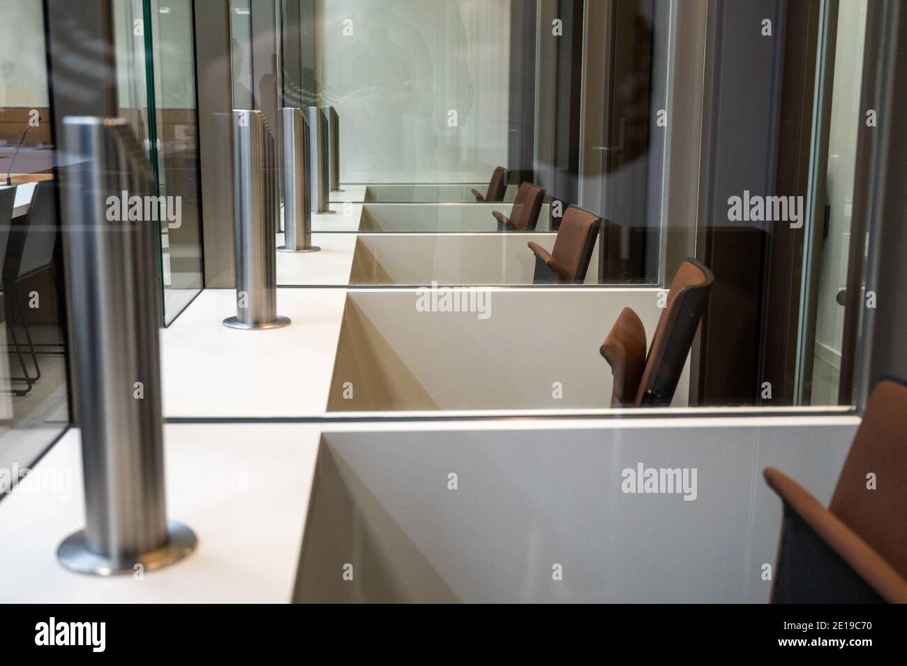05 January 2021, Berlin: In the new security room in the Moabit ...