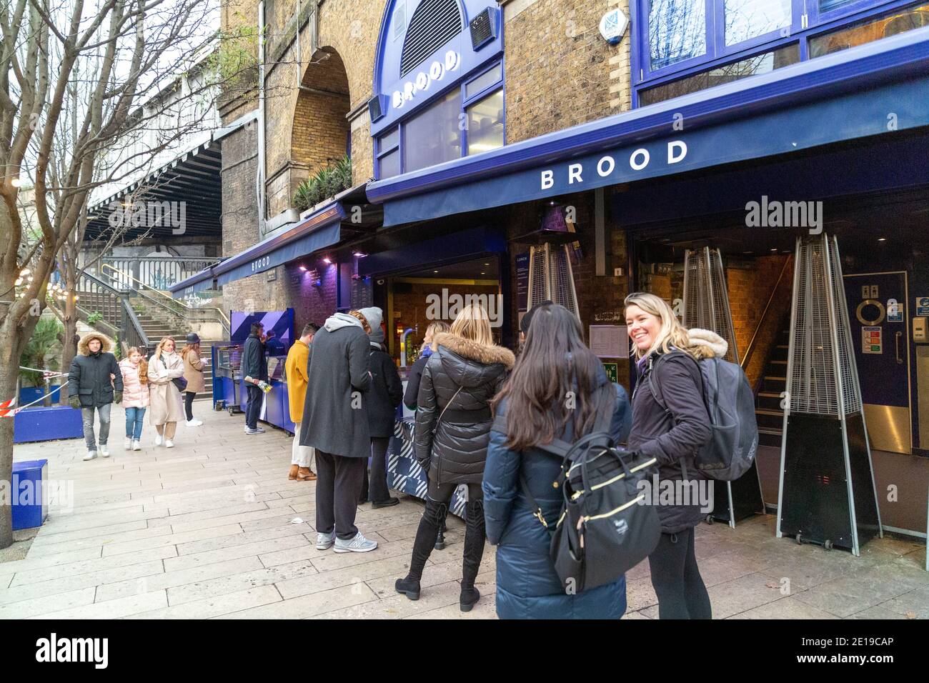Empty street food stalls hi-res stock photography and images - Alamy