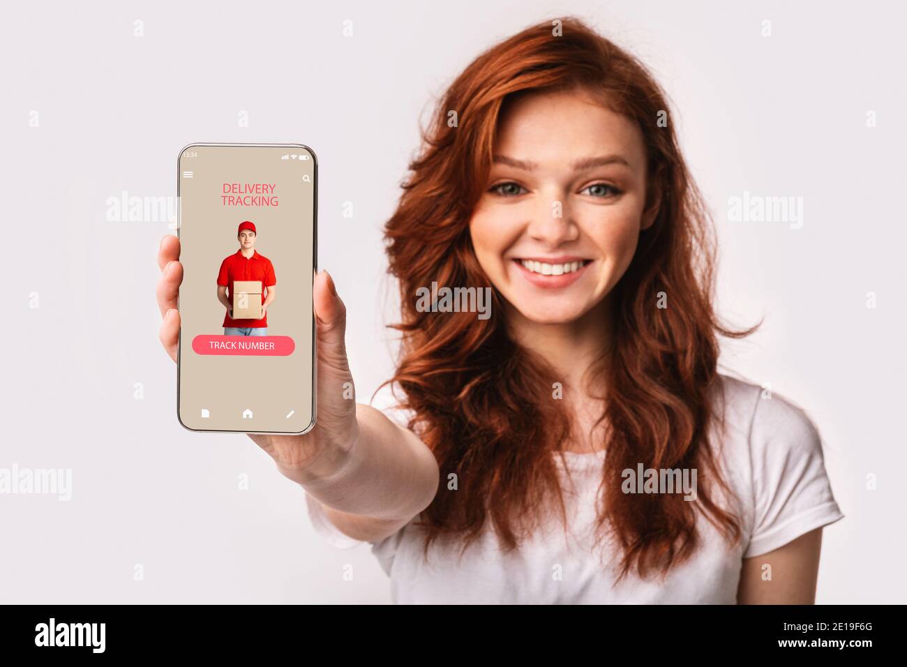 Delivery tracking hi-res stock photography and images - Alamy