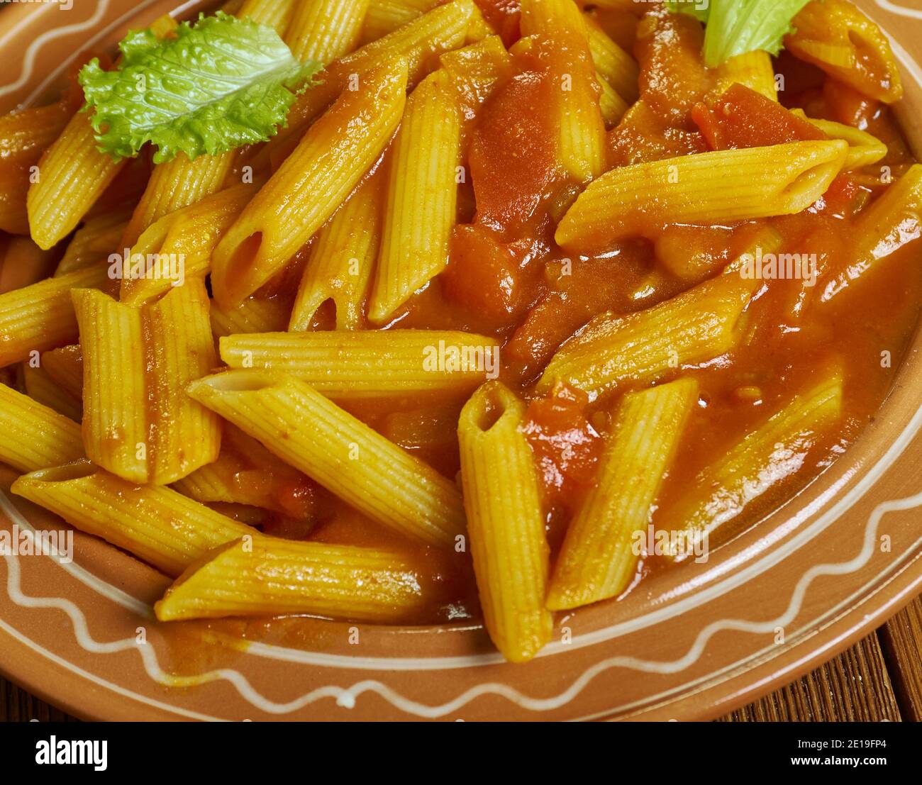 Maccheroni alla napoletana - classic simple pasta dish, various basic ...