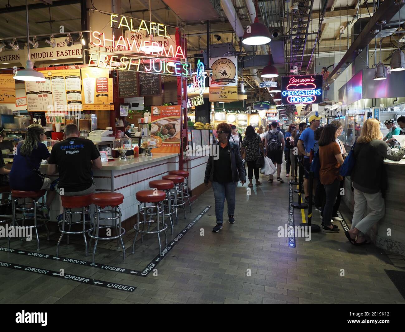Philadelphia historic reading terminal market hi-res stock photography ...