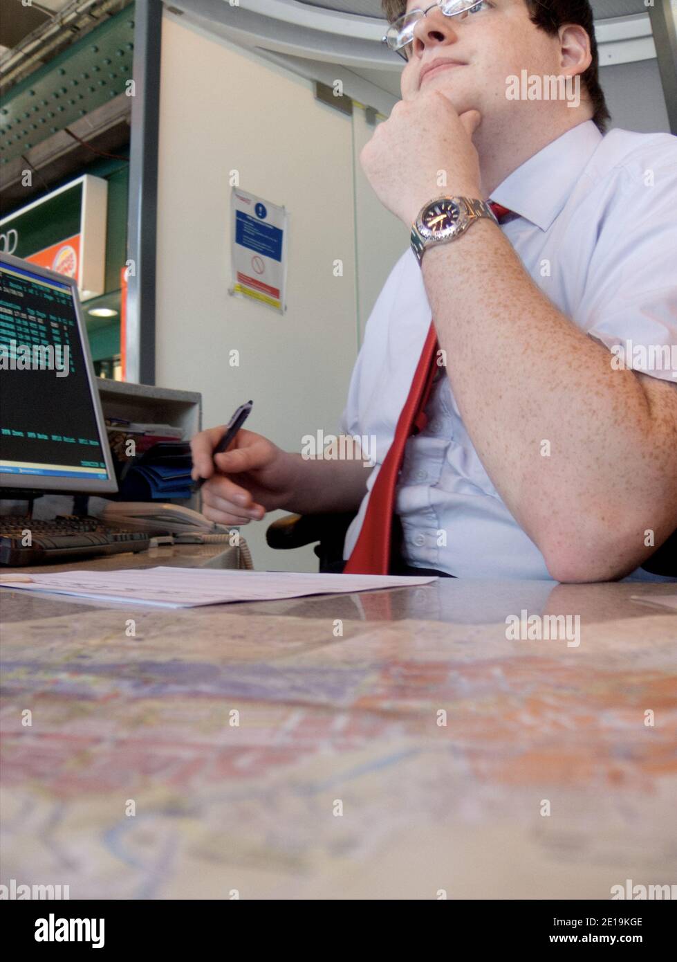 Information desk and train station hi-res stock photography and images ...