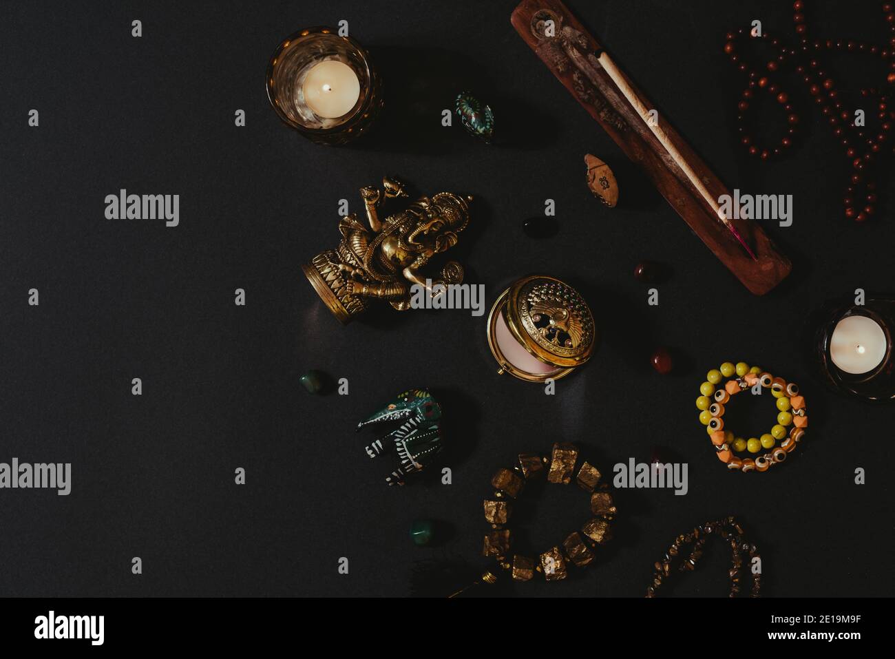 Occult symbols hi-res stock photography and images - Alamy