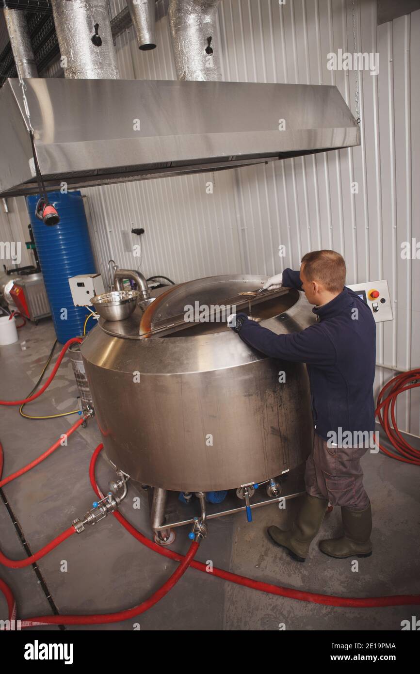 Inside their brew pub hi-res stock photography and images - Alamy