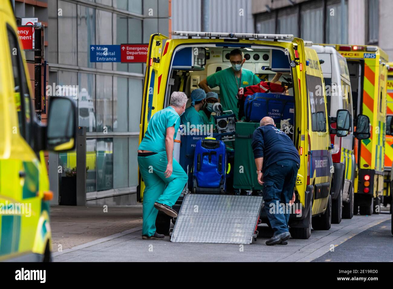 Sats site hi-res stock photography and images - Alamy