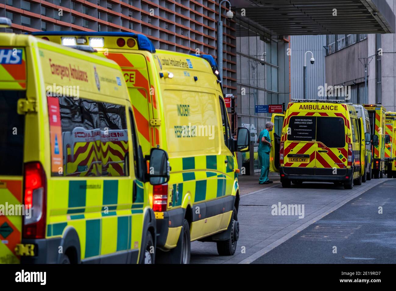 Sats site hi-res stock photography and images - Alamy