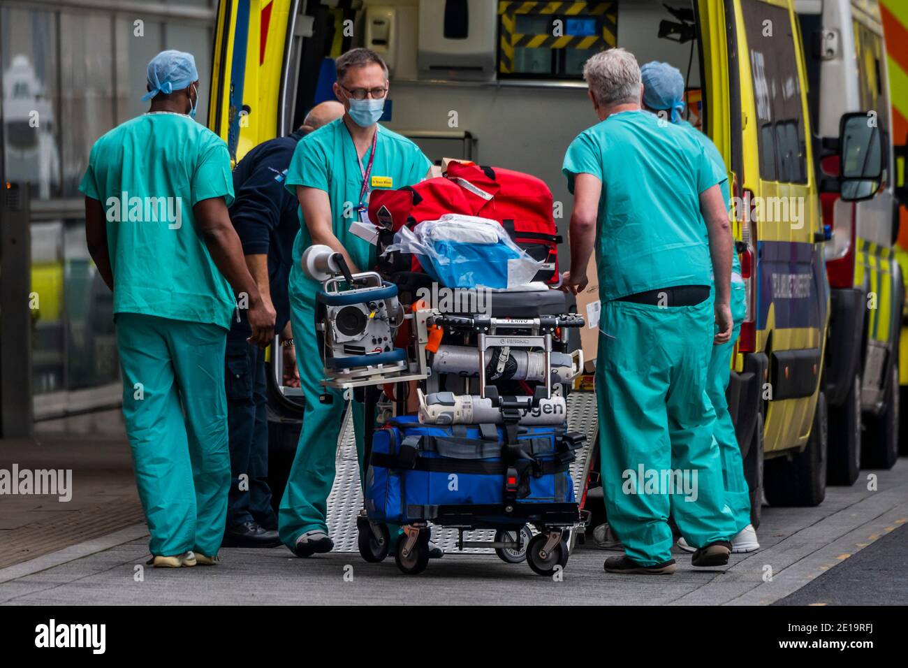 London, UK. 5th Jan, 2021. A Special Ambulance Transfer Service (SATS ...