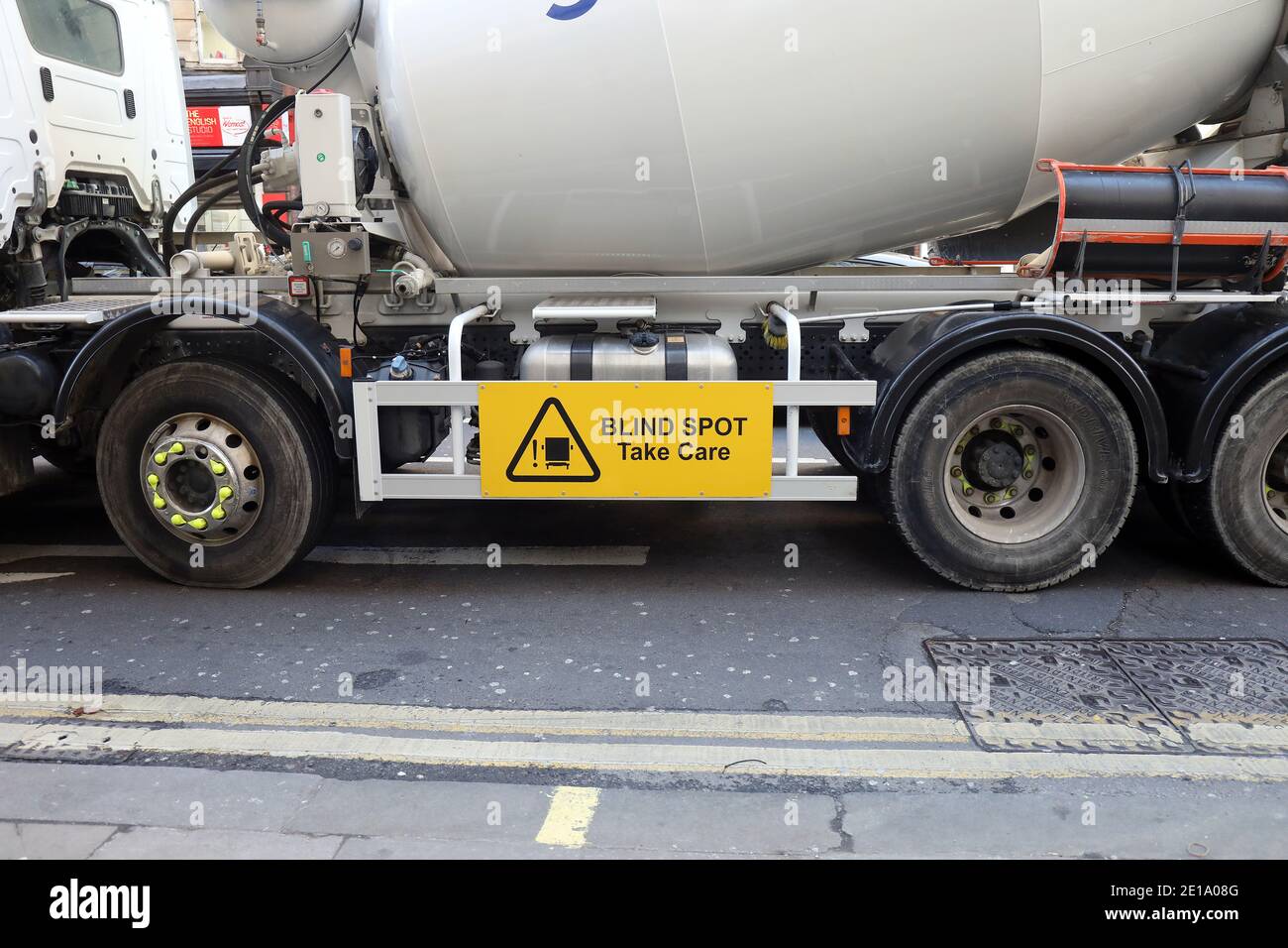 Tarmac lorry hi-res stock photography and images - Alamy