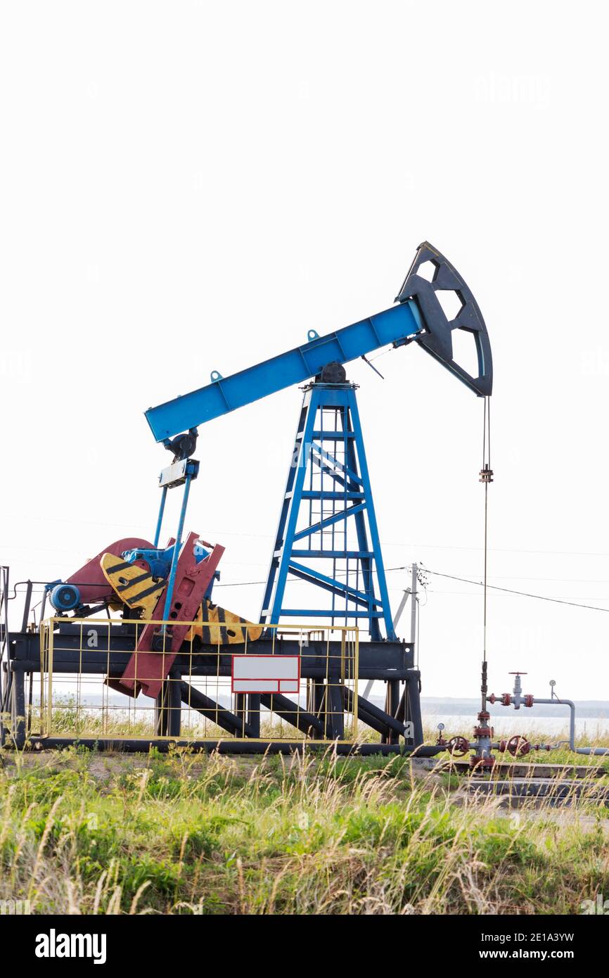 Oil rig. Oil pump. Equipment of the oil industry Stock Photo - Alamy