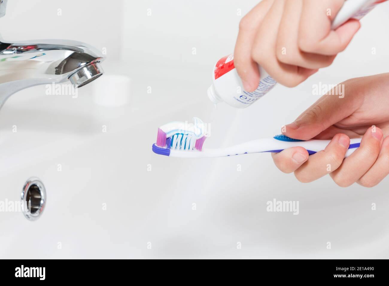 Tool colour closeup teeth hi-res stock photography and images - Alamy