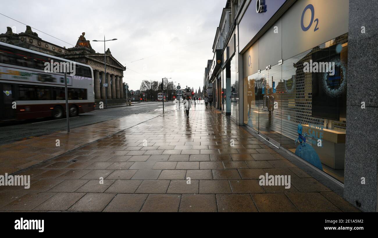 O2 shop hi-res stock photography and images - Alamy