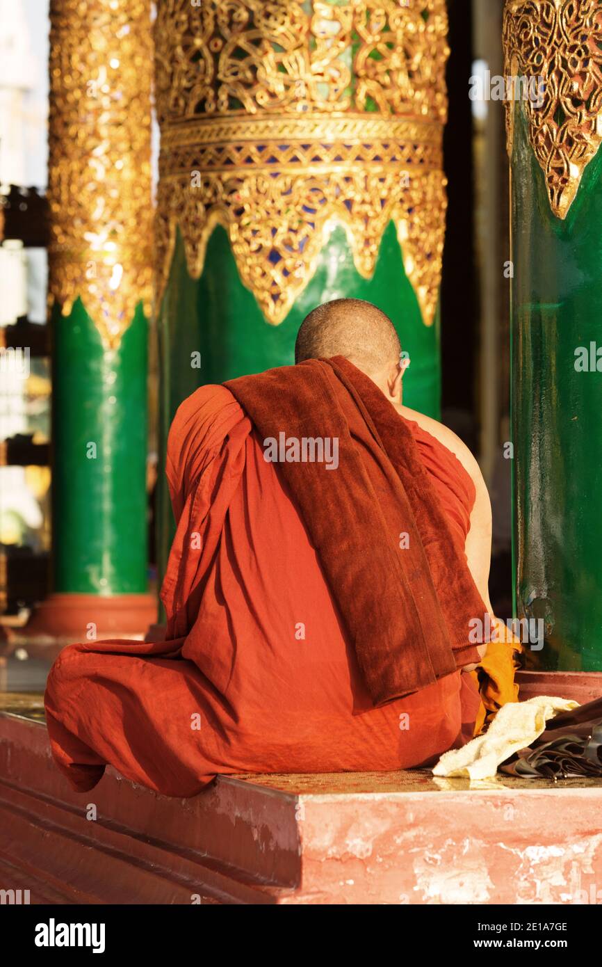 Buddhist monk meditating rear view hi-res stock photography and images ...