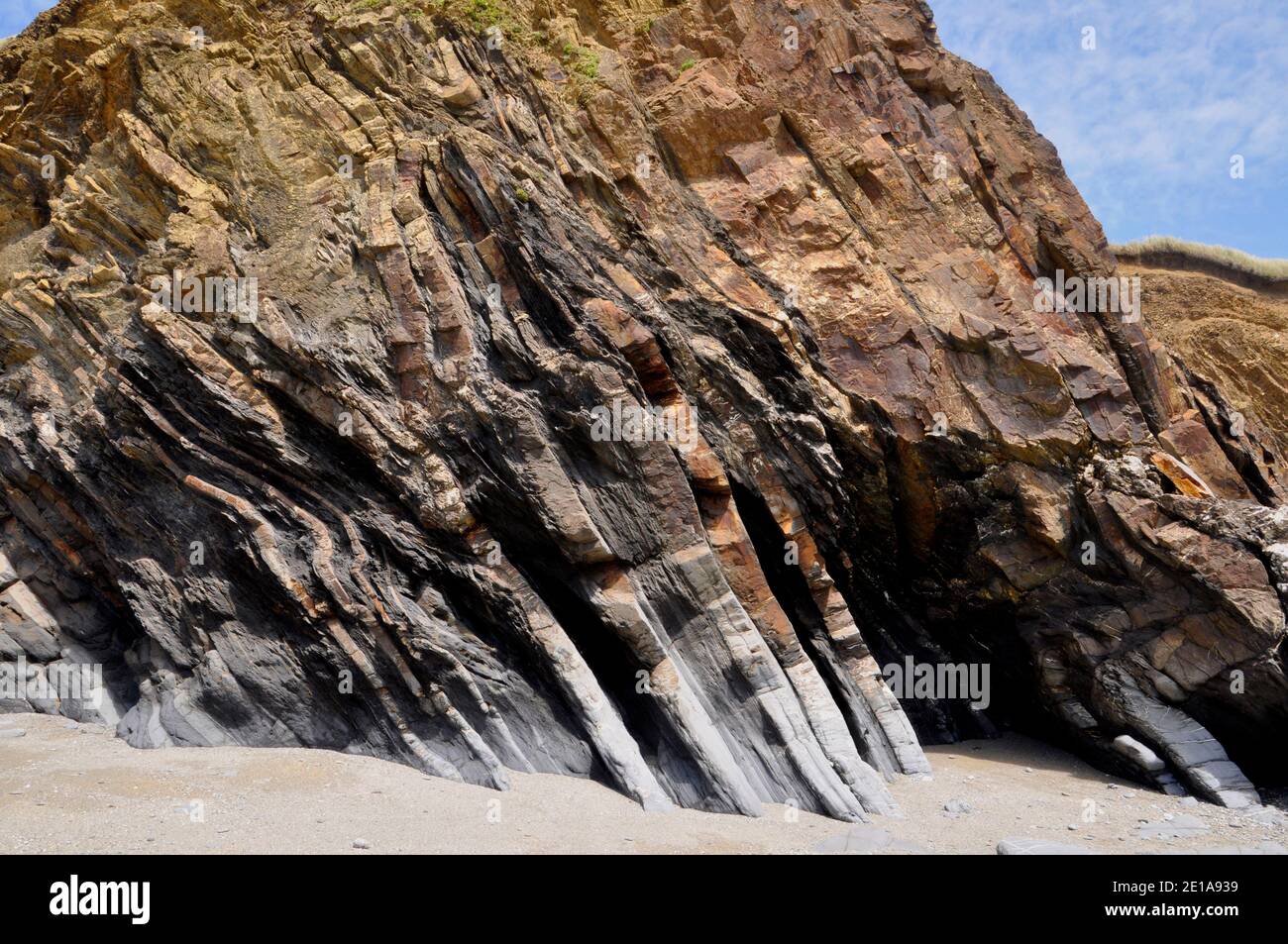 Inclined rock hi-res stock photography and images - Alamy
