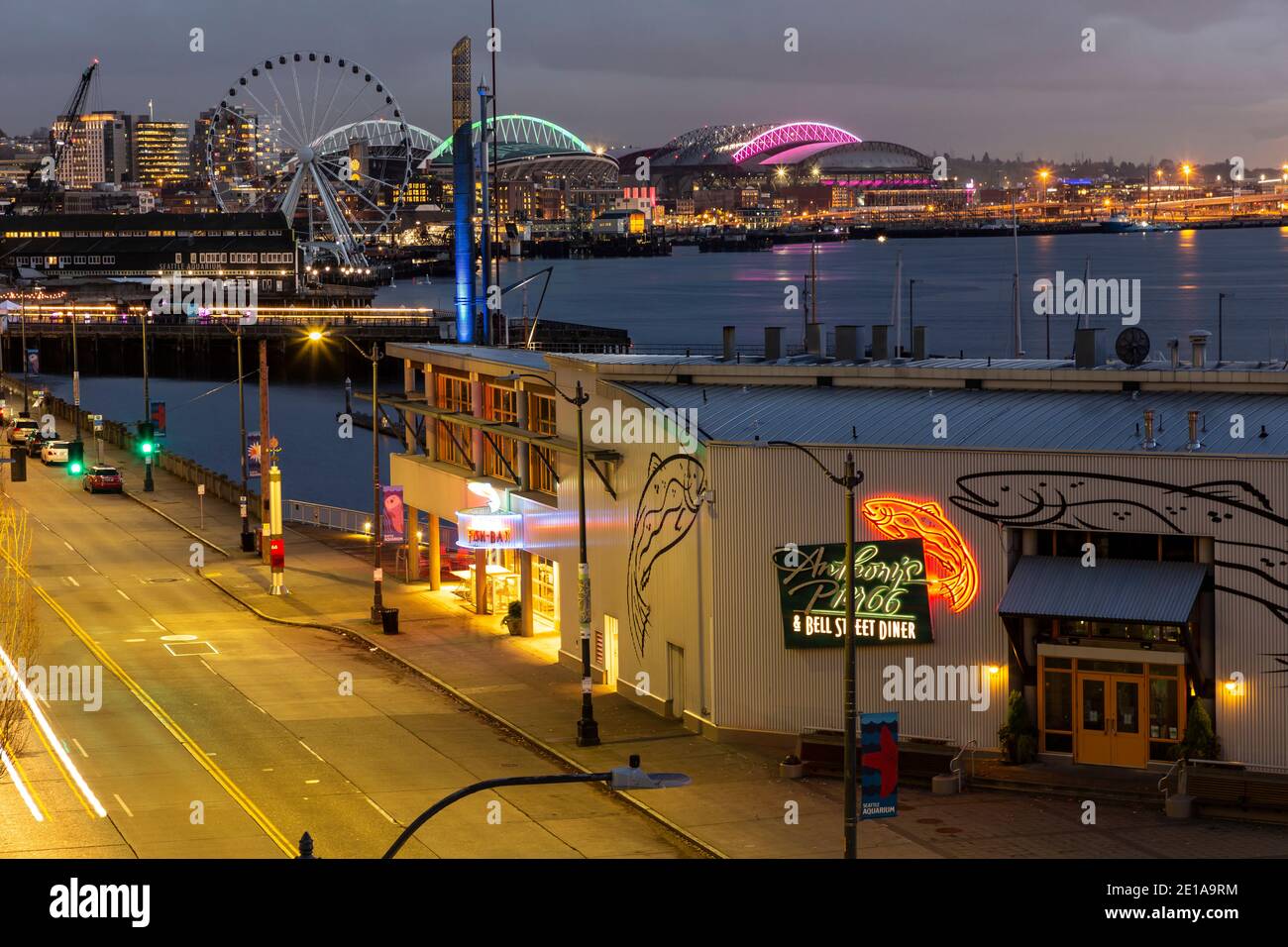 Bell street pier hi-res stock photography and images - Alamy