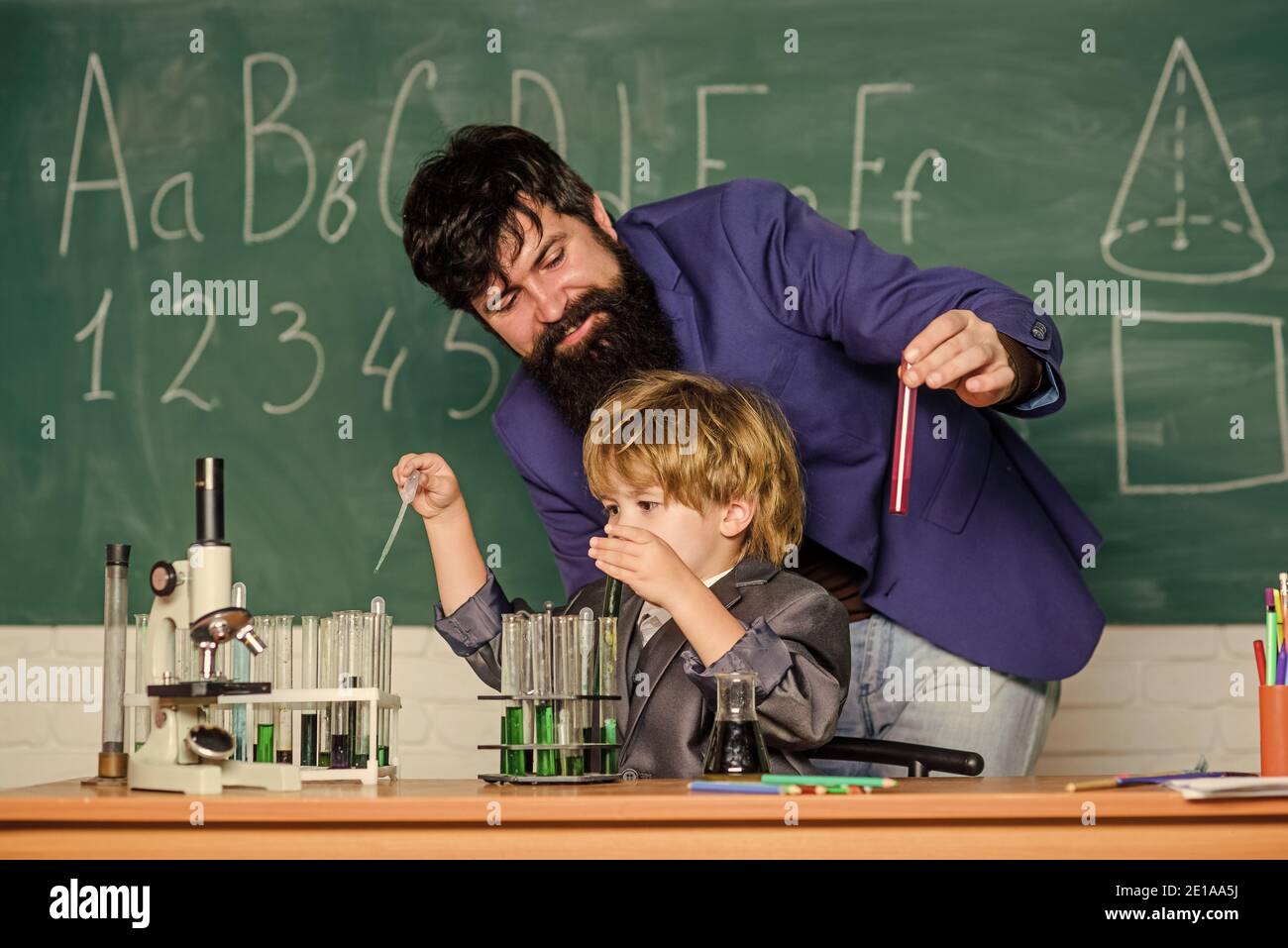 Lab experiment. Primary school. Basic education. Childhood upbringing ...