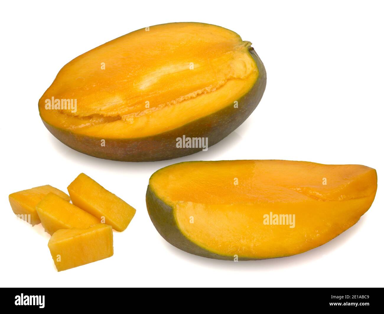 Cutted Mango fruit , natural look Stock Photo - Alamy