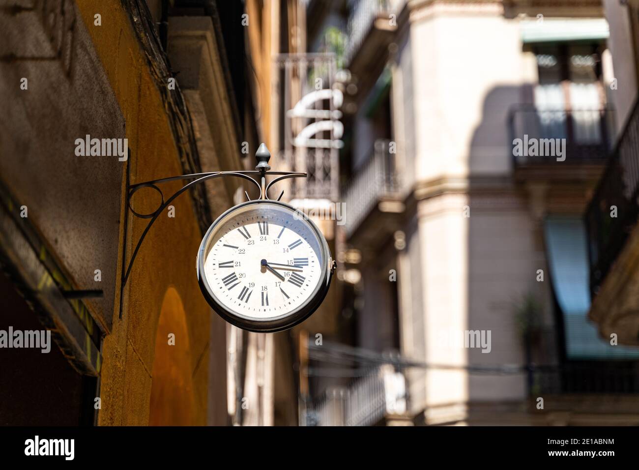 Apartment buildings arrows hi-res stock photography and images - Alamy