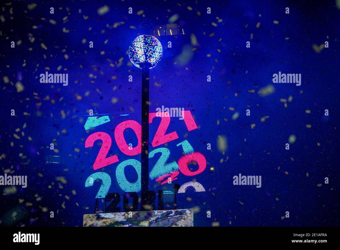New Year Ball Drop Clipart