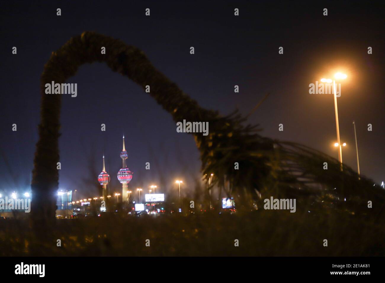 kuwait city at night Stock Photo - Alamy